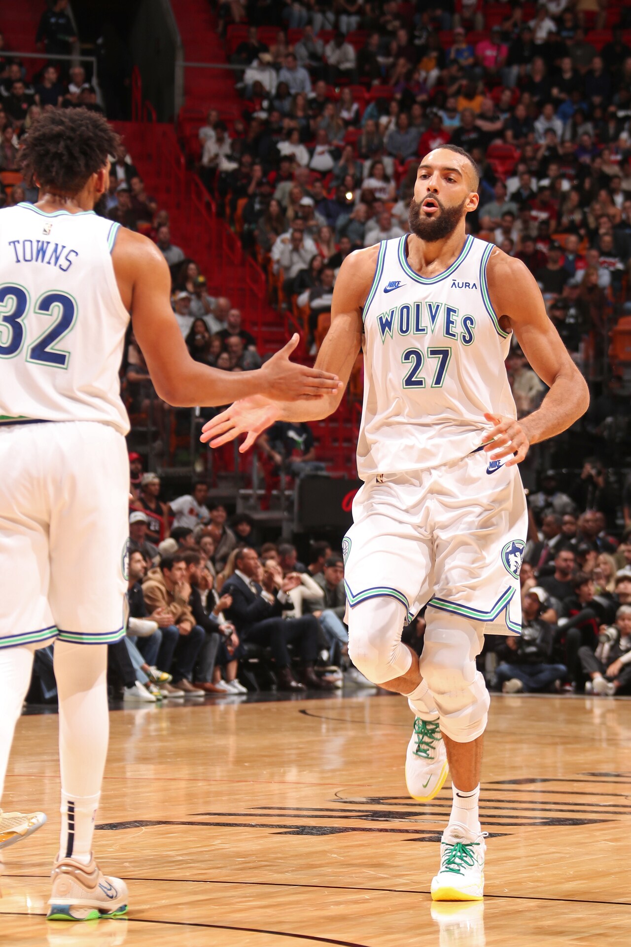 Wolves Pics: Wolves Defeat Heat | 12.18.23 Photo Gallery | NBA.com