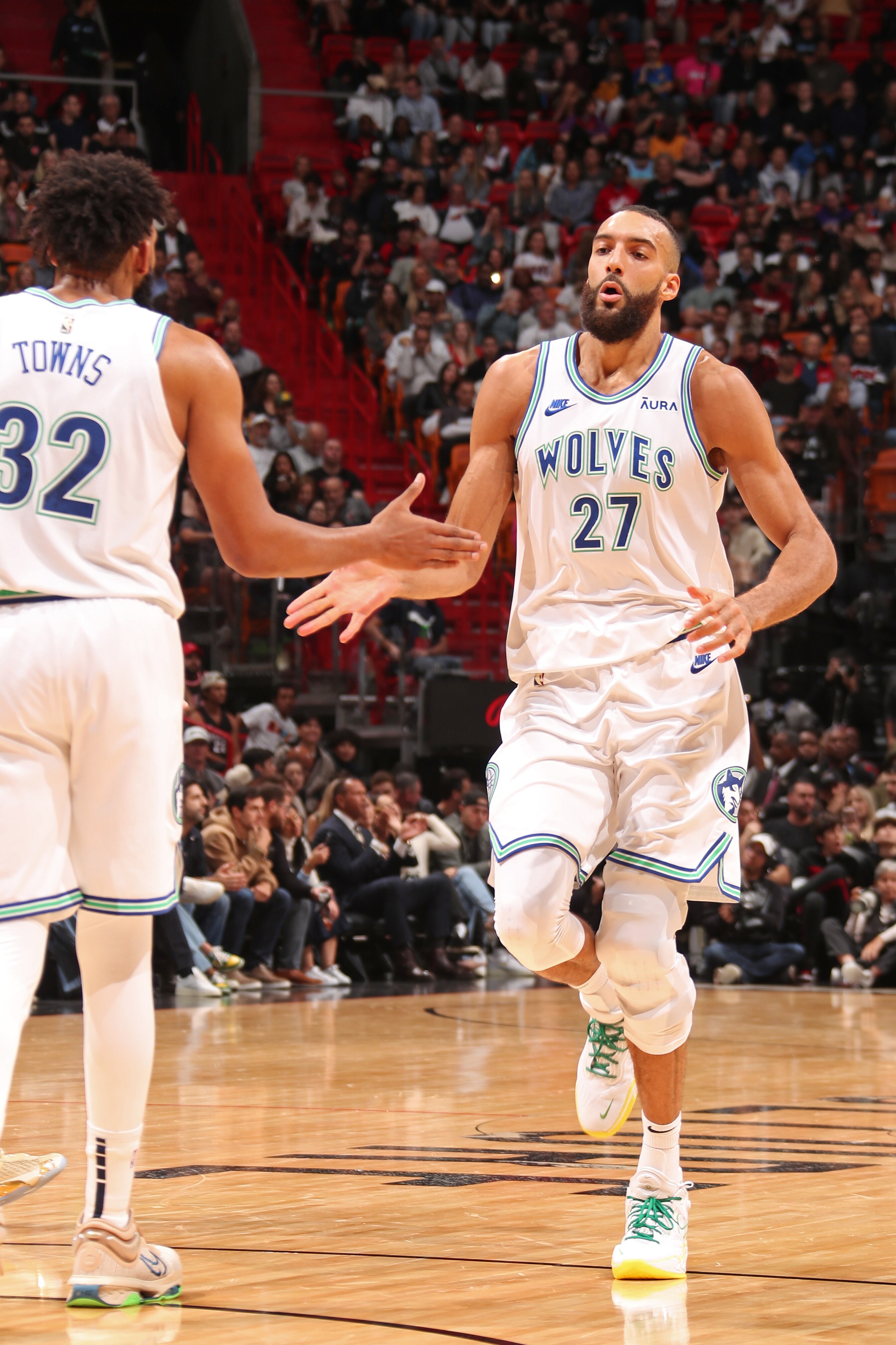 Wolves Pics: Wolves Defeat Heat | 12.18.23 Photo Gallery | NBA.com