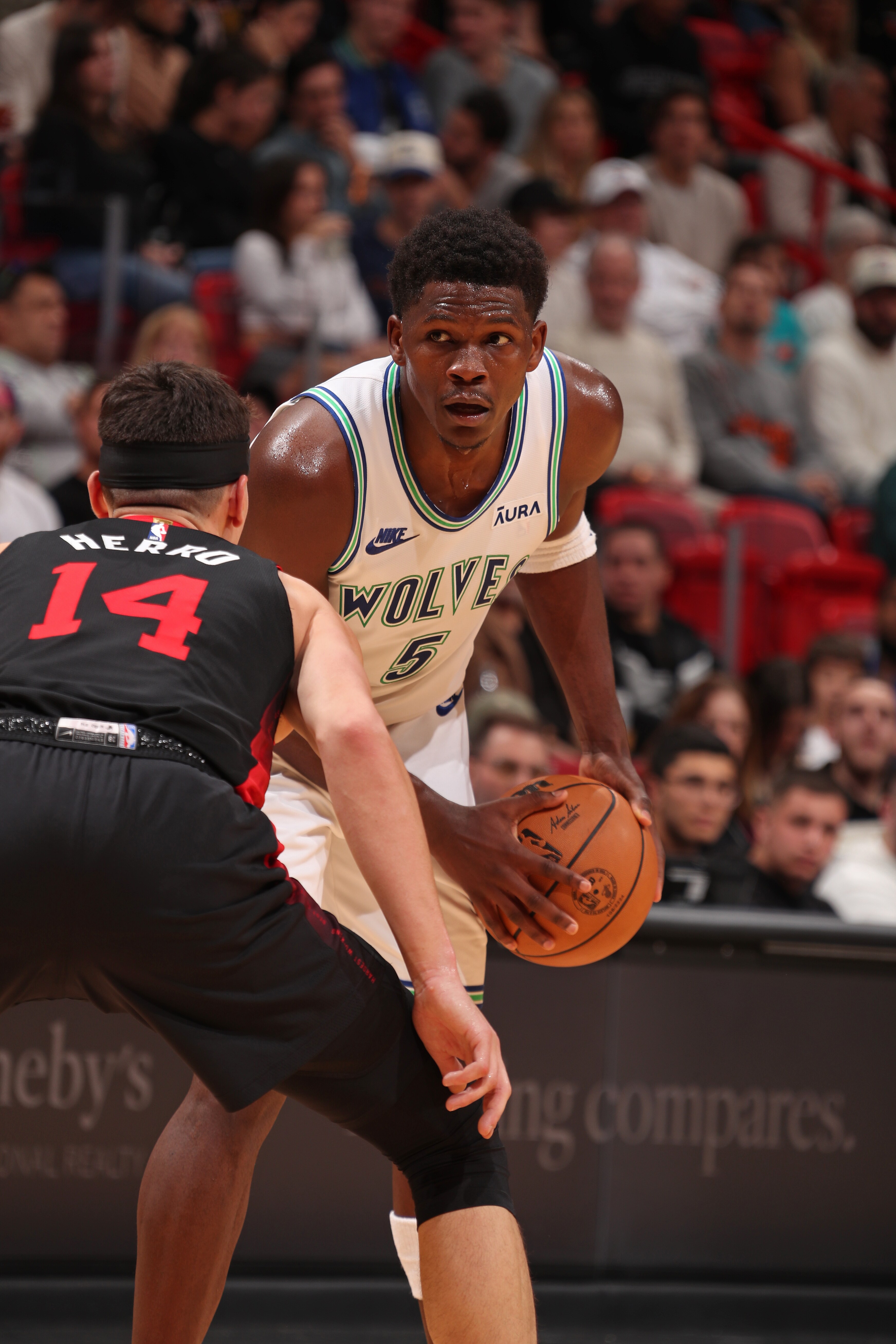 Wolves Pics: Wolves Defeat Heat | 12.18.23 Photo Gallery | NBA.com