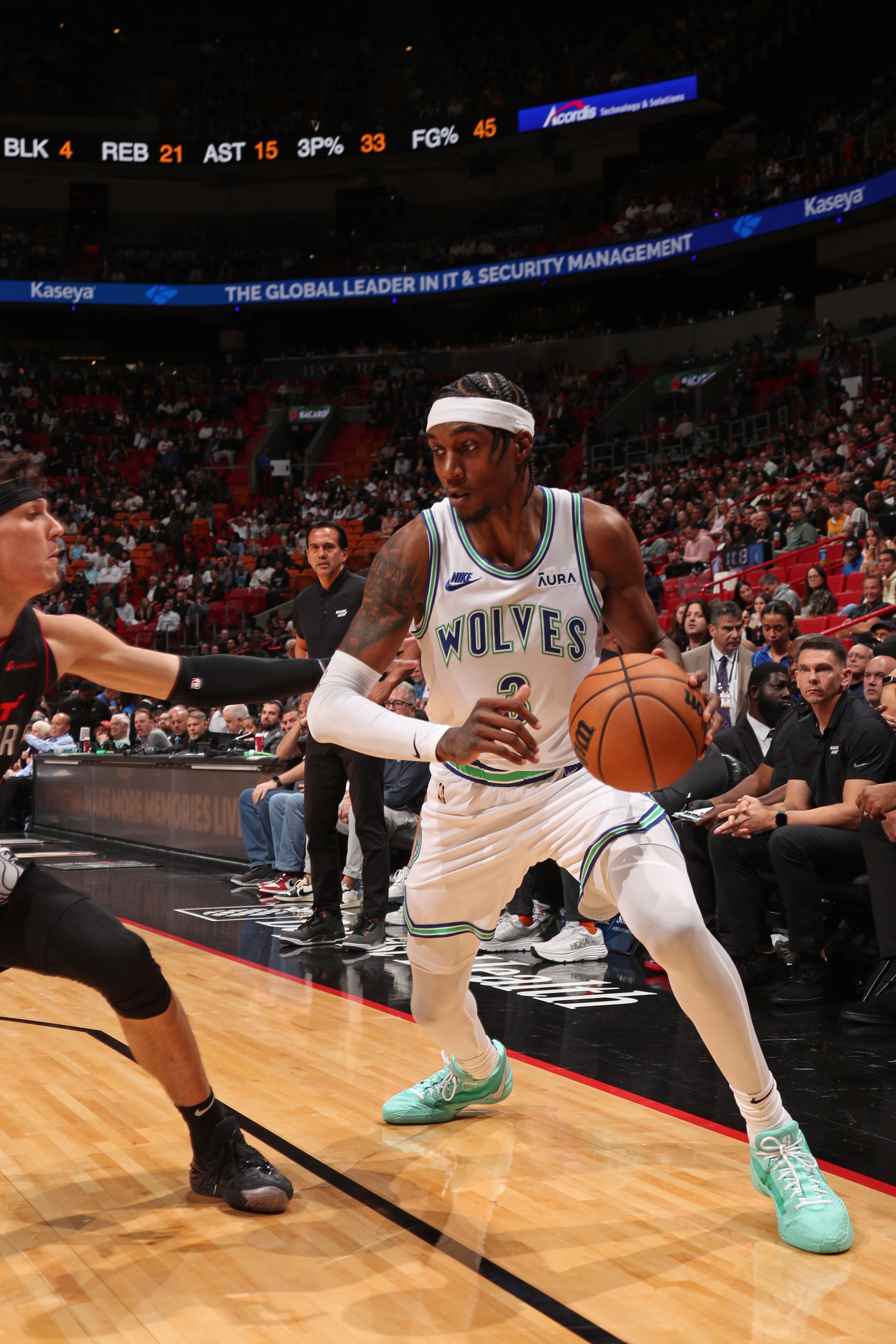 Wolves Pics: Wolves Defeat Heat | 12.18.23 Photo Gallery | NBA.com