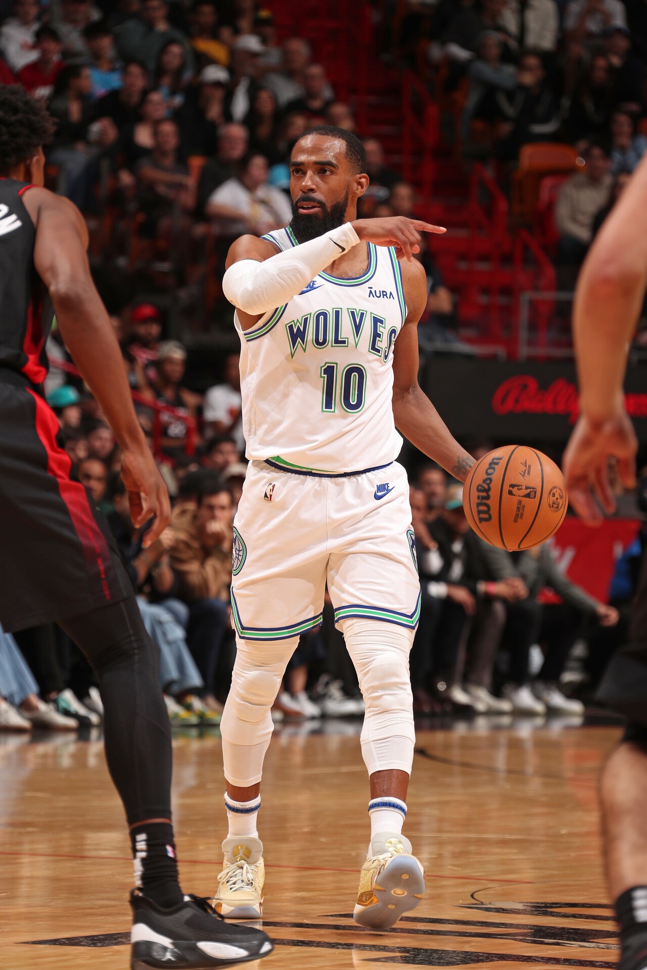 Wolves Pics: Wolves Defeat Heat | 12.18.23 Photo Gallery | NBA.com