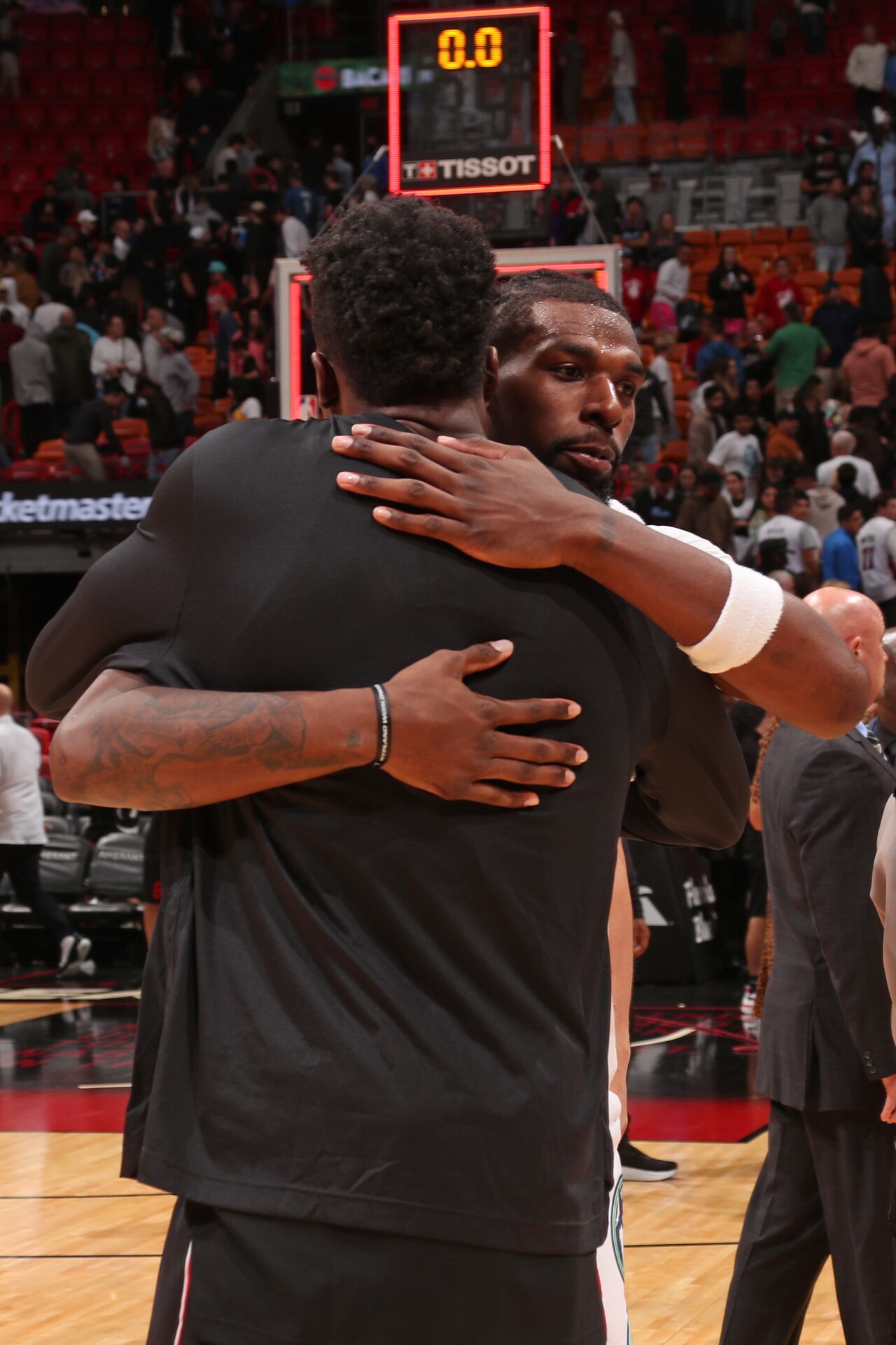 Wolves Pics: Wolves Defeat Heat | 12.18.23 Photo Gallery | NBA.com