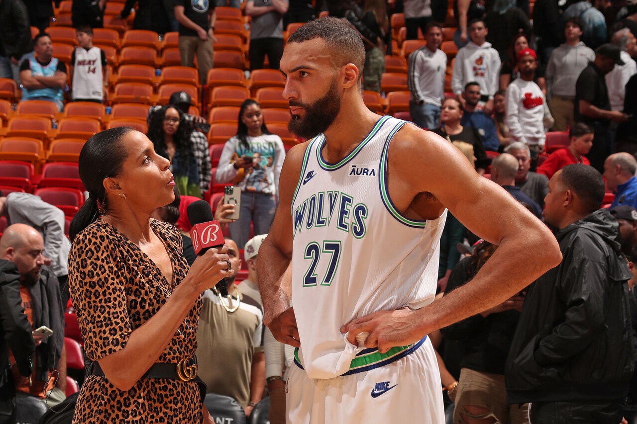 Wolves Pics: Wolves Defeat Heat | 12.18.23 Photo Gallery | NBA.com