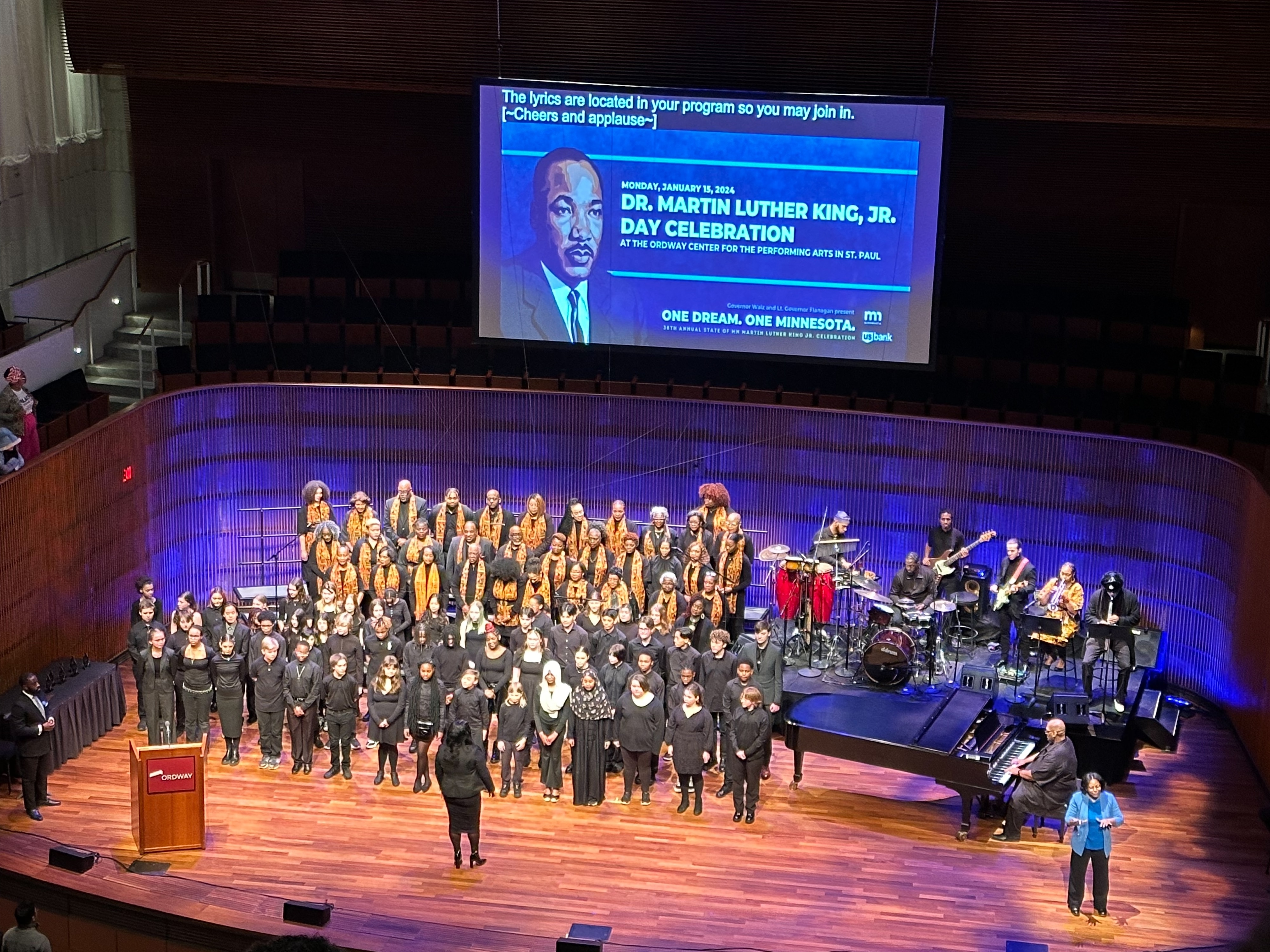 Timberwolves and Lynx Honor MLK Day Photo Gallery | NBA.com