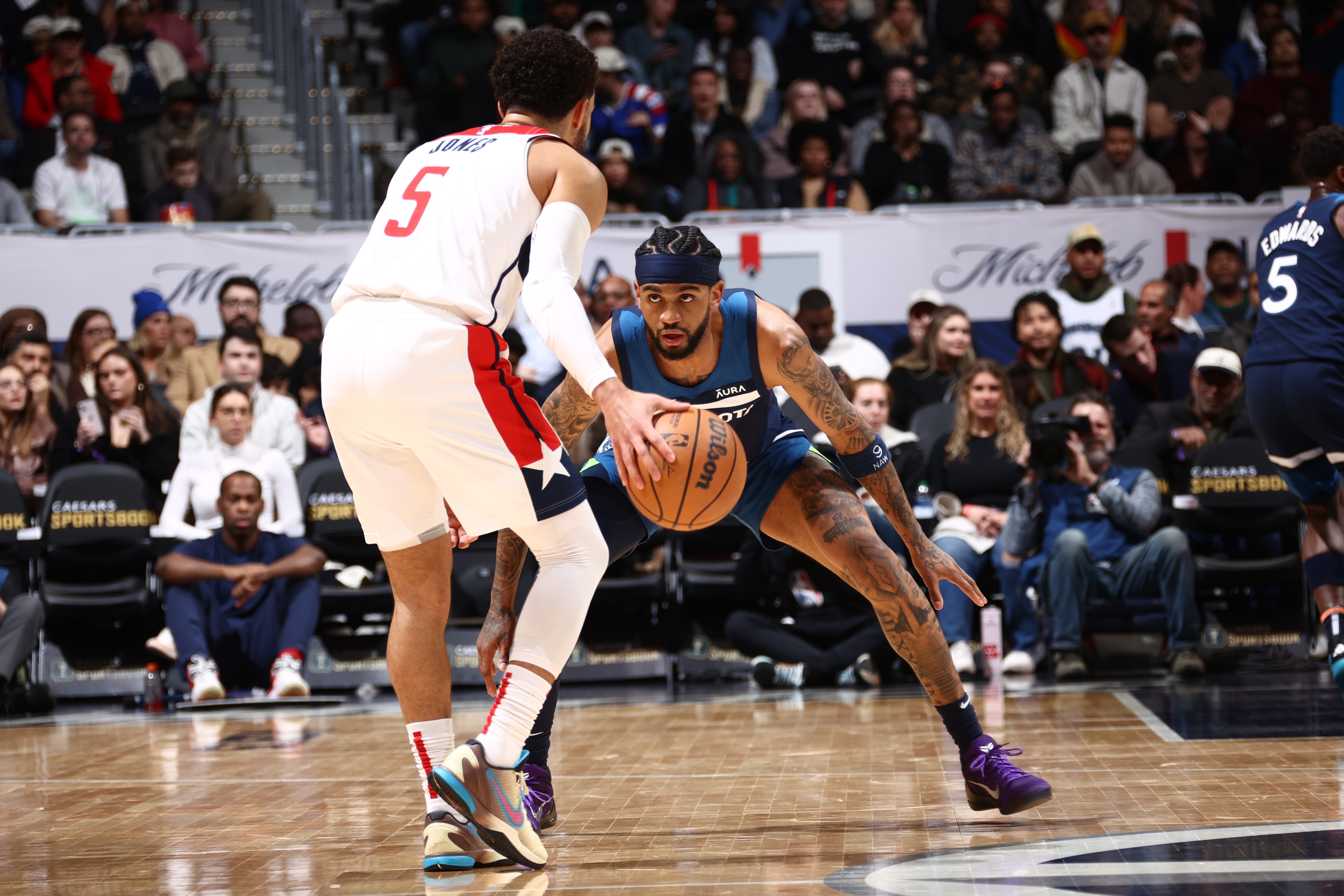 Wolves Pics: Wolves Defeat Wizards, 118-107 | 01.24.24 Photo Gallery ...