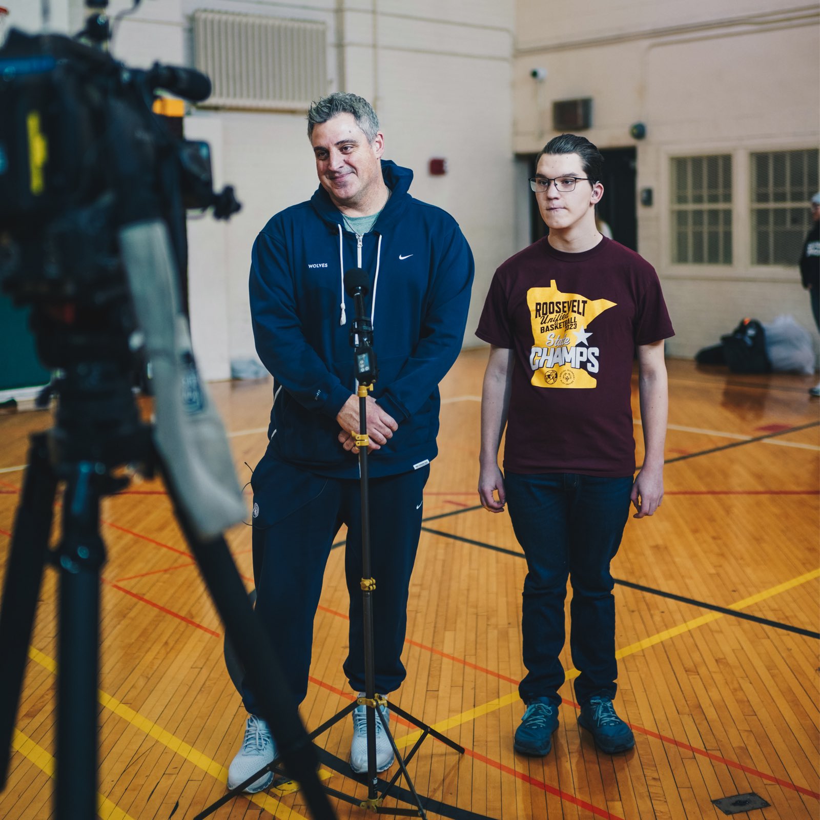 Micah Nori Surprises Roosevelt High School’s Unified Basketball Team ...