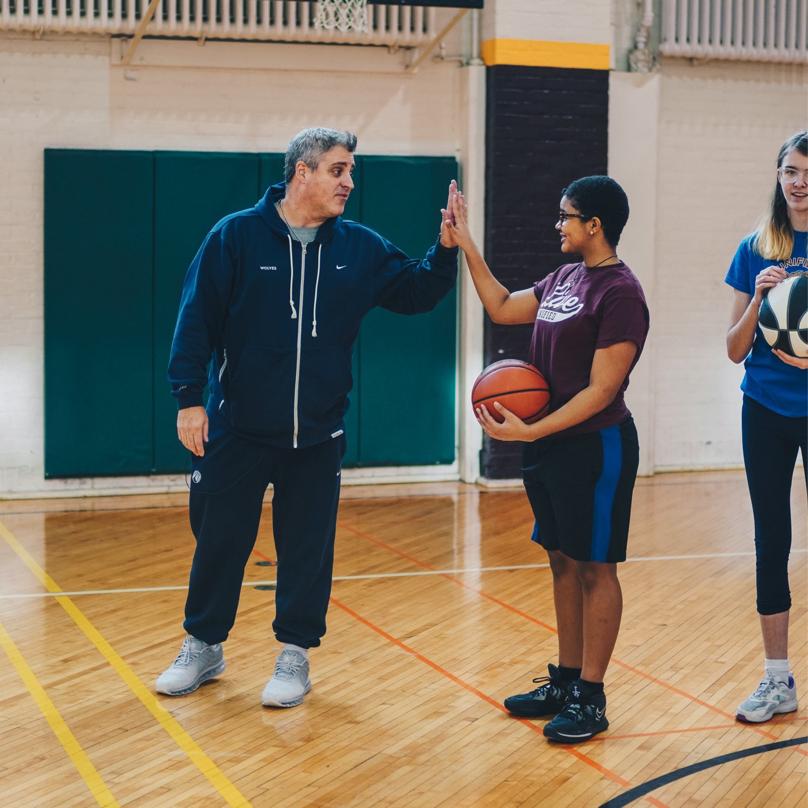 Micah Nori Surprises Roosevelt High School’s Unified Basketball Team ...