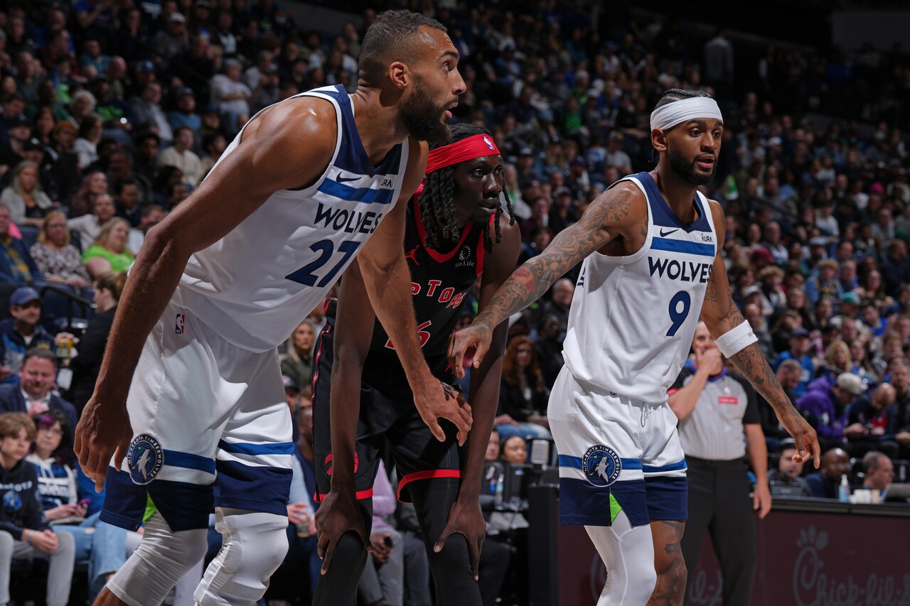 Wolves Pics: Wolves Defeat Raptors | 04.03.24 Photo Gallery | NBA.com