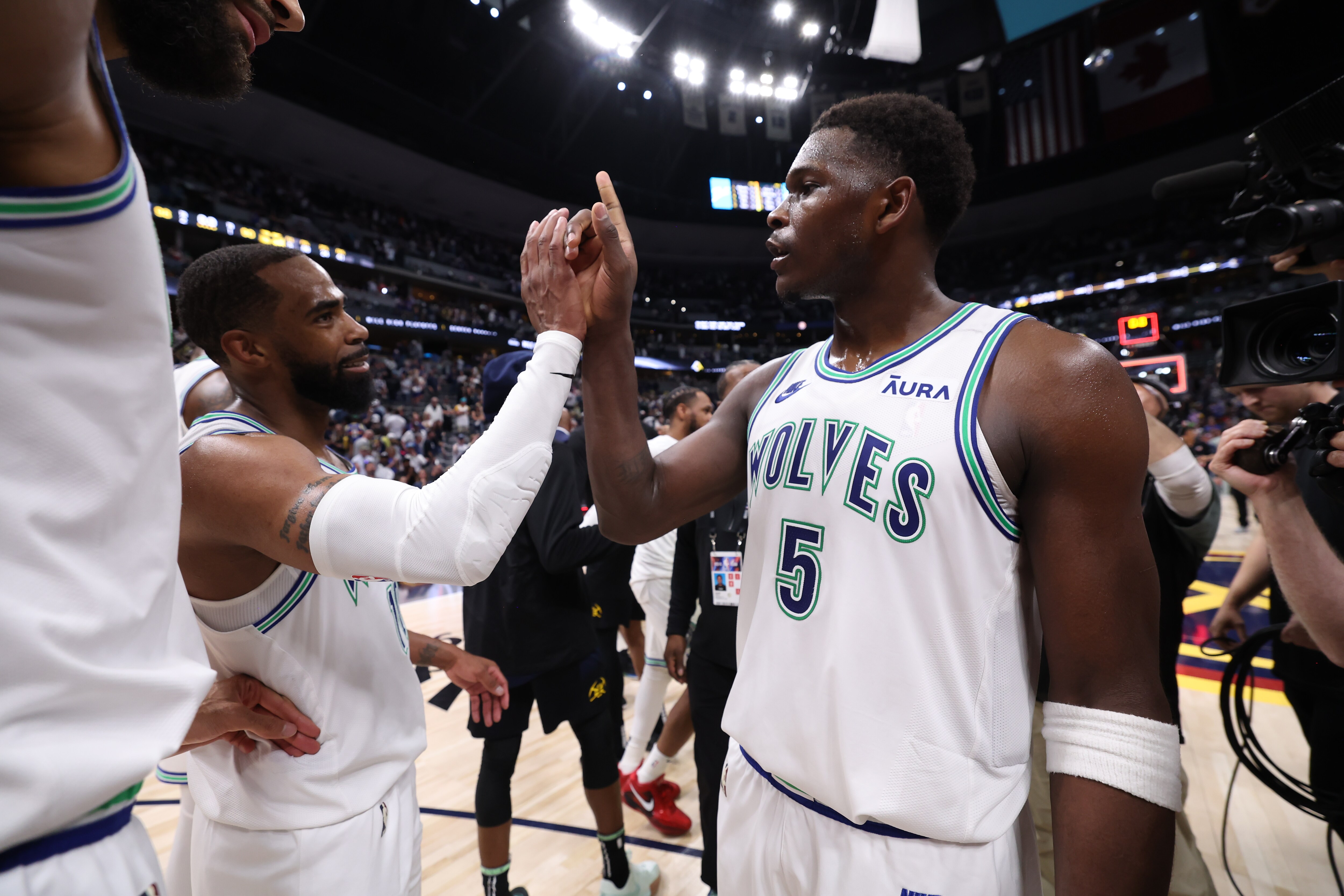 Wolves Pics: Mike Conley 23-24 Season Photos Photo Gallery | NBA.com