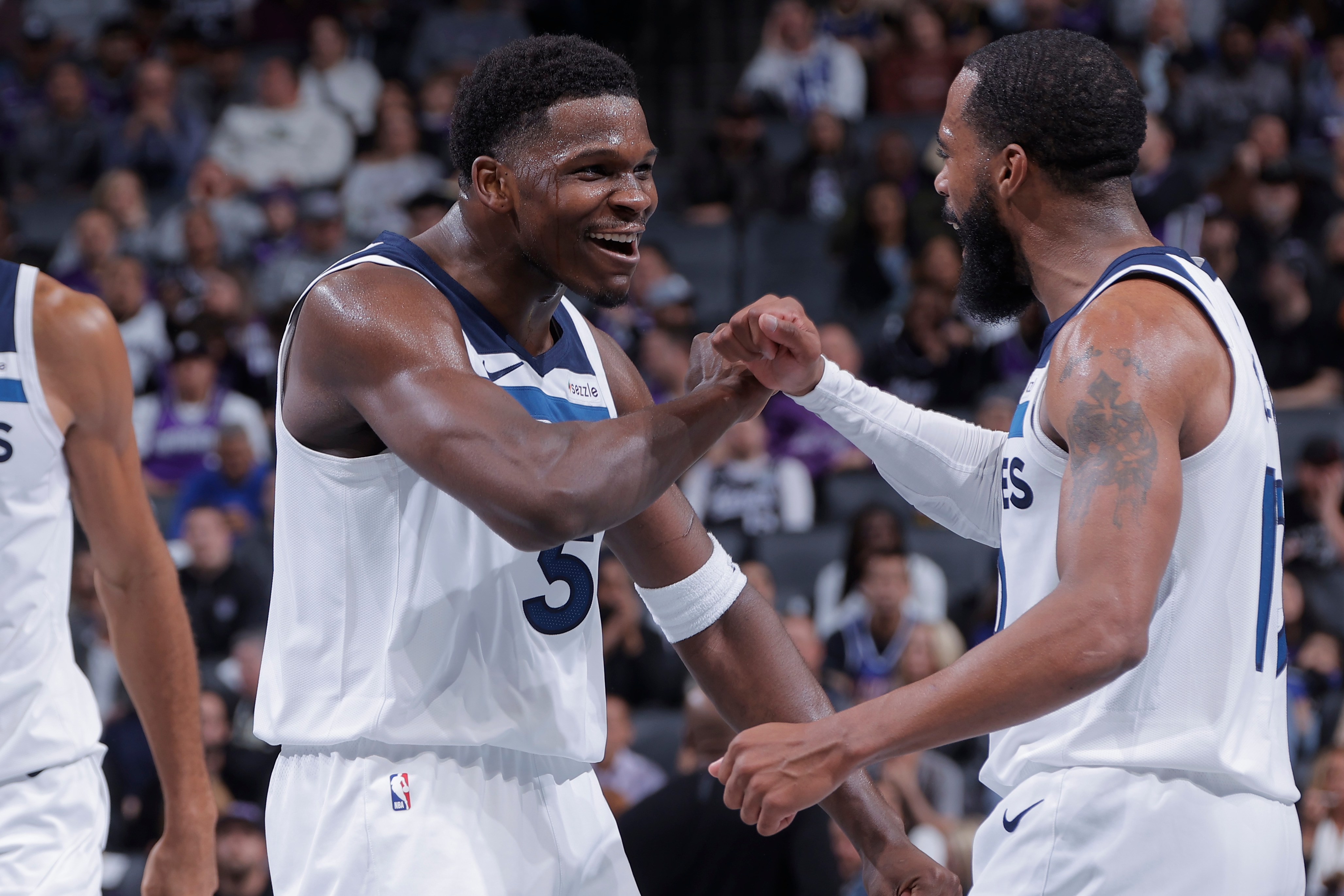 Edwards, Timberwolves beat Kings 130-126 in OT despite franchise-record 60 points from De’Aaron ...