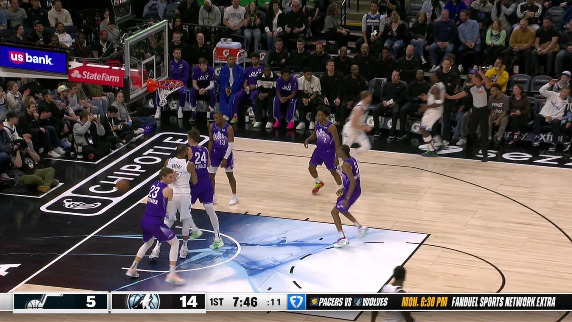 3-pointer by Anthony Edwards