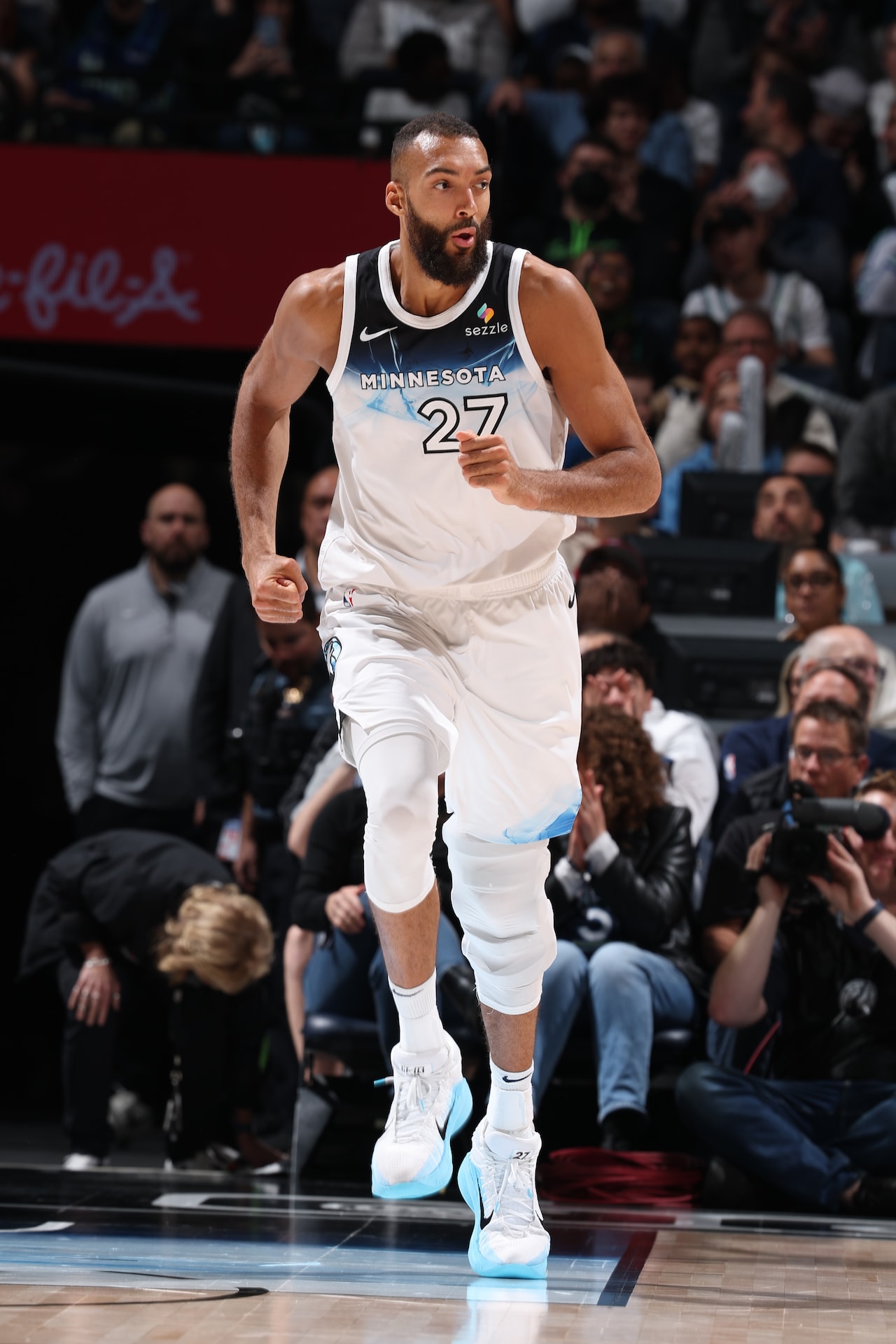 Wolves Pics: Rudy Gobert TIES Career-High With 35 Points | 04.11.25 ...