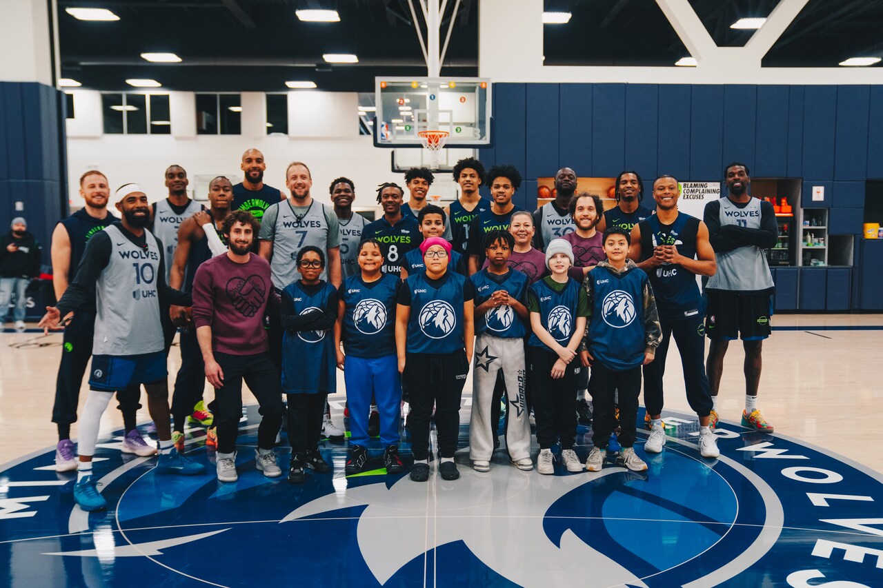 “Jr. Wolves Dream Team” Signs 16 Players to Honorary Contracts ...