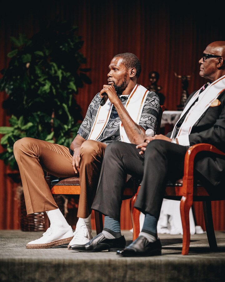 Longhorn Legend Photo Gallery | NBA.com