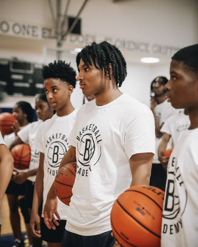 Helping the Next Generation Grow Photo Gallery | NBA.com