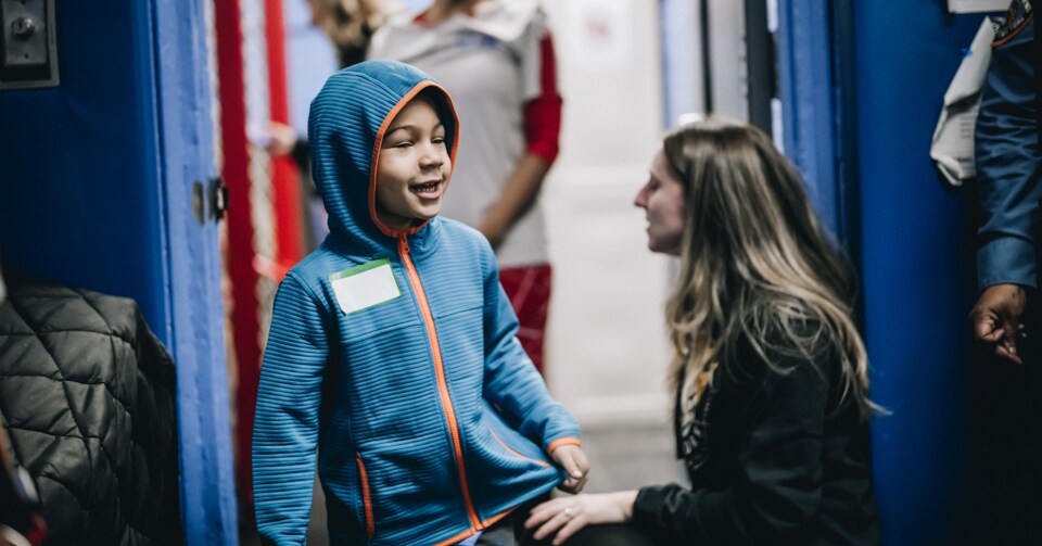 Operation Warm Coat Giveaway Photo Gallery | NBA.com