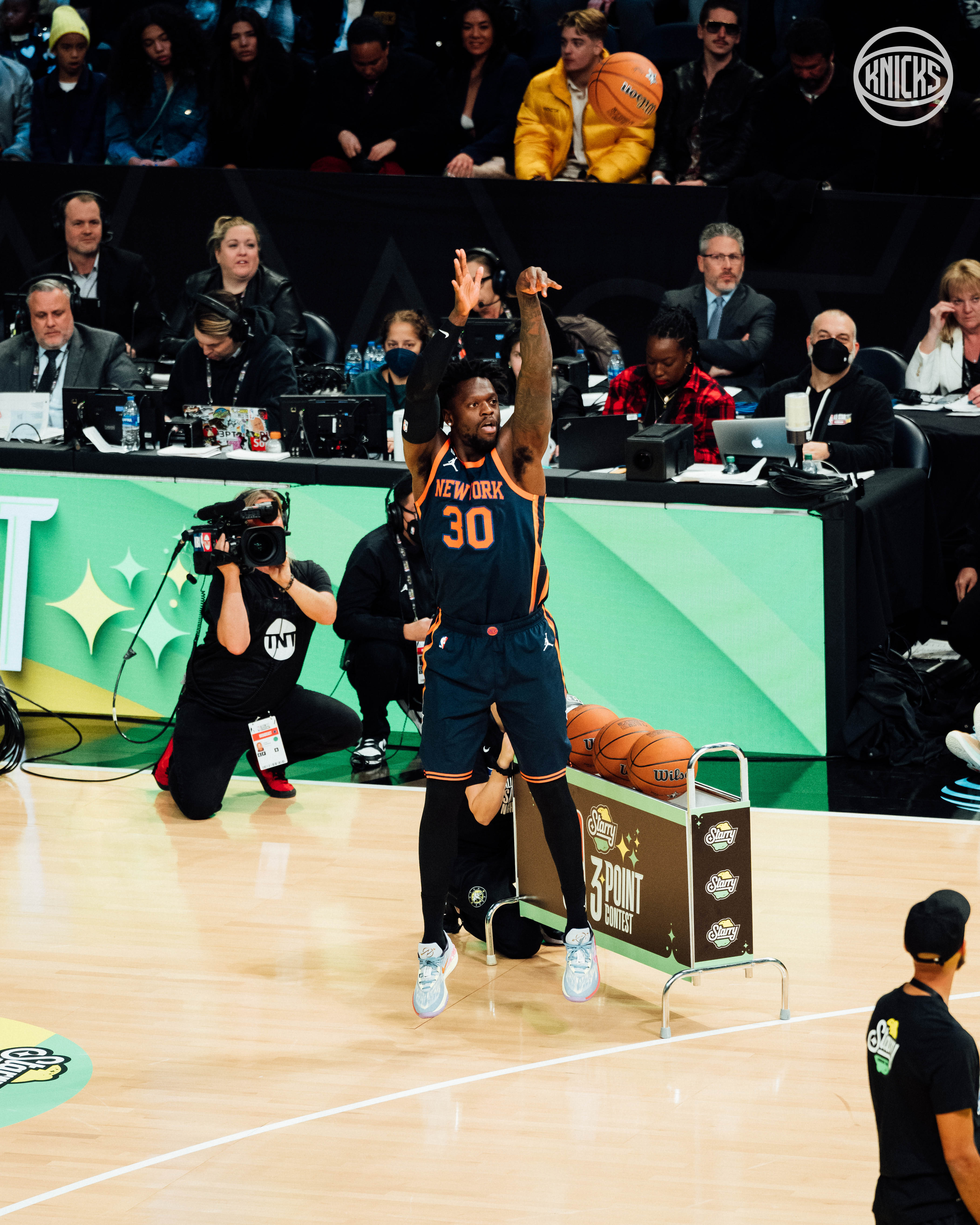 Starry 3-Point Contest: Julius Randle Photo Gallery | NBA.com