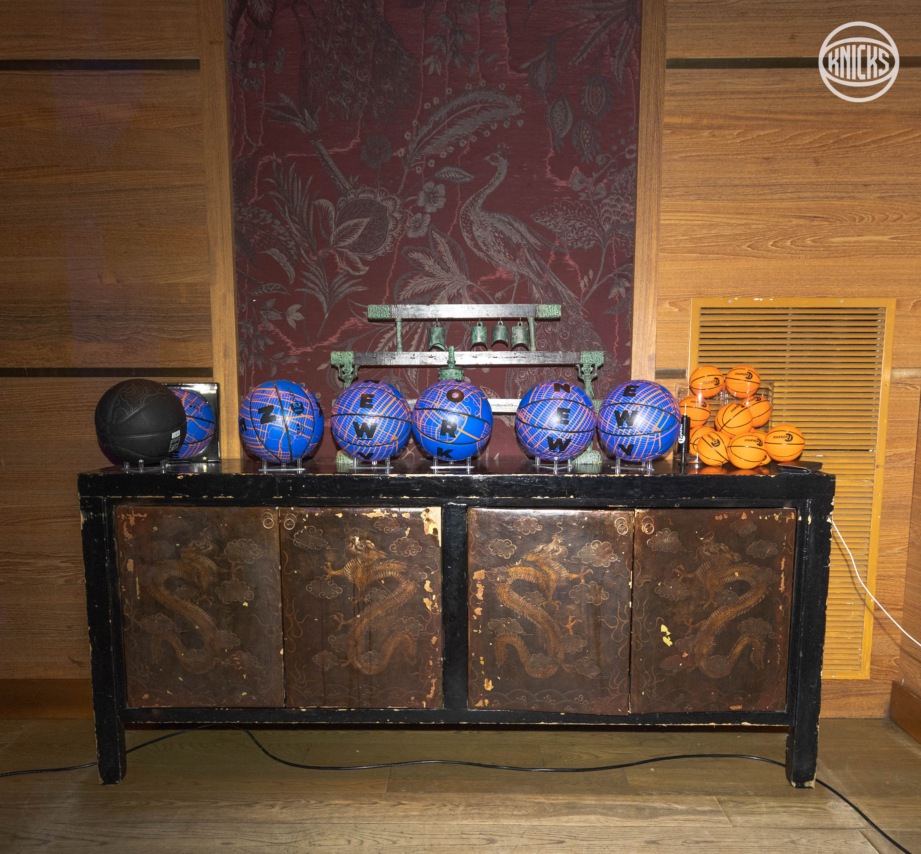 Kicks and Cocktails presented by Coinbase Photo Gallery | NBA.com