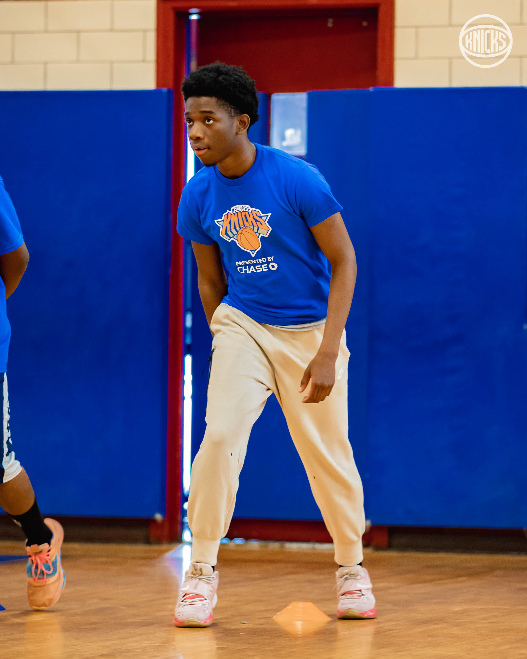 Earl Monroe New Renaissance Basketball School - Knicks Day Photo ...