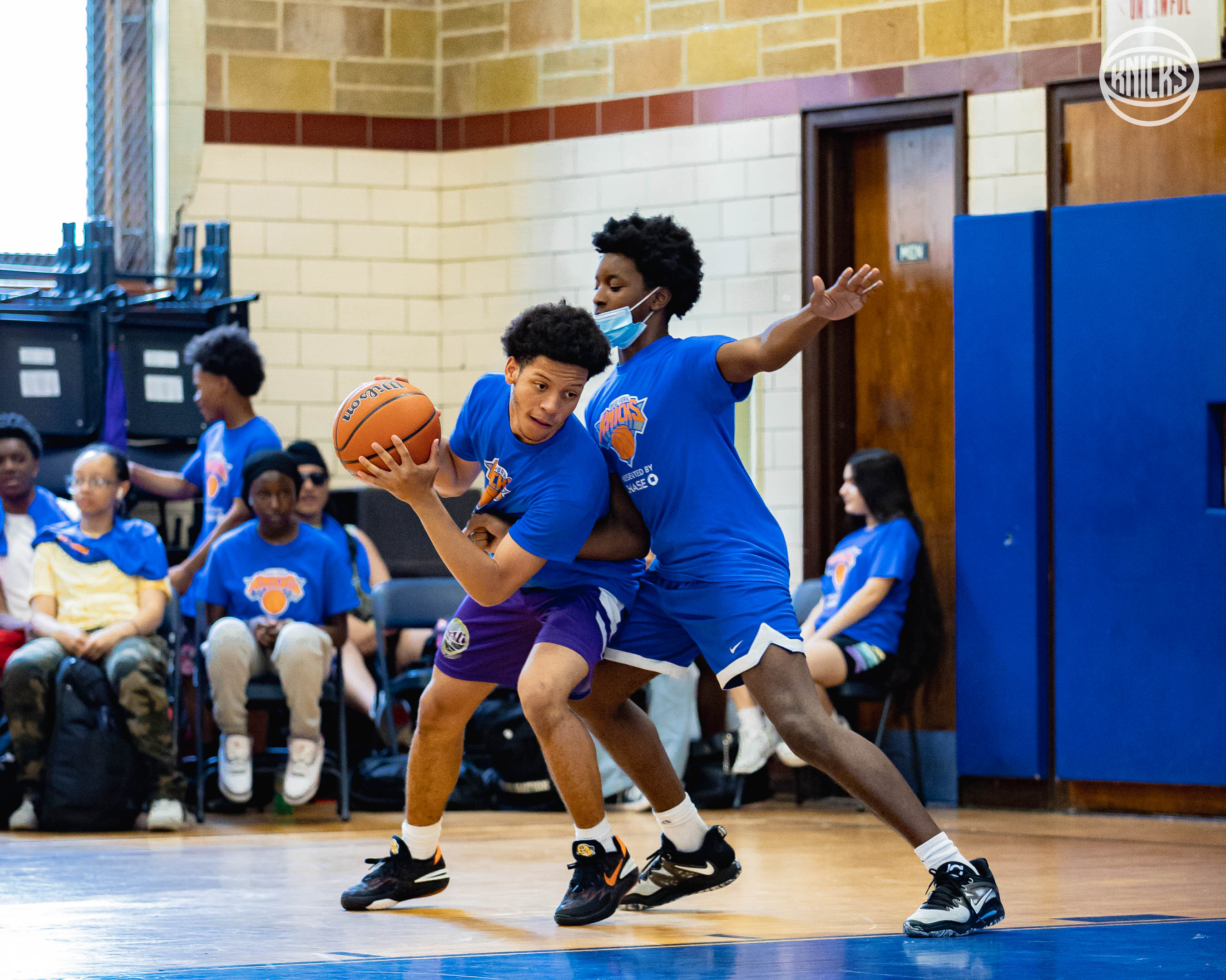Earl Monroe New Renaissance Basketball School - Knicks Day Photo ...