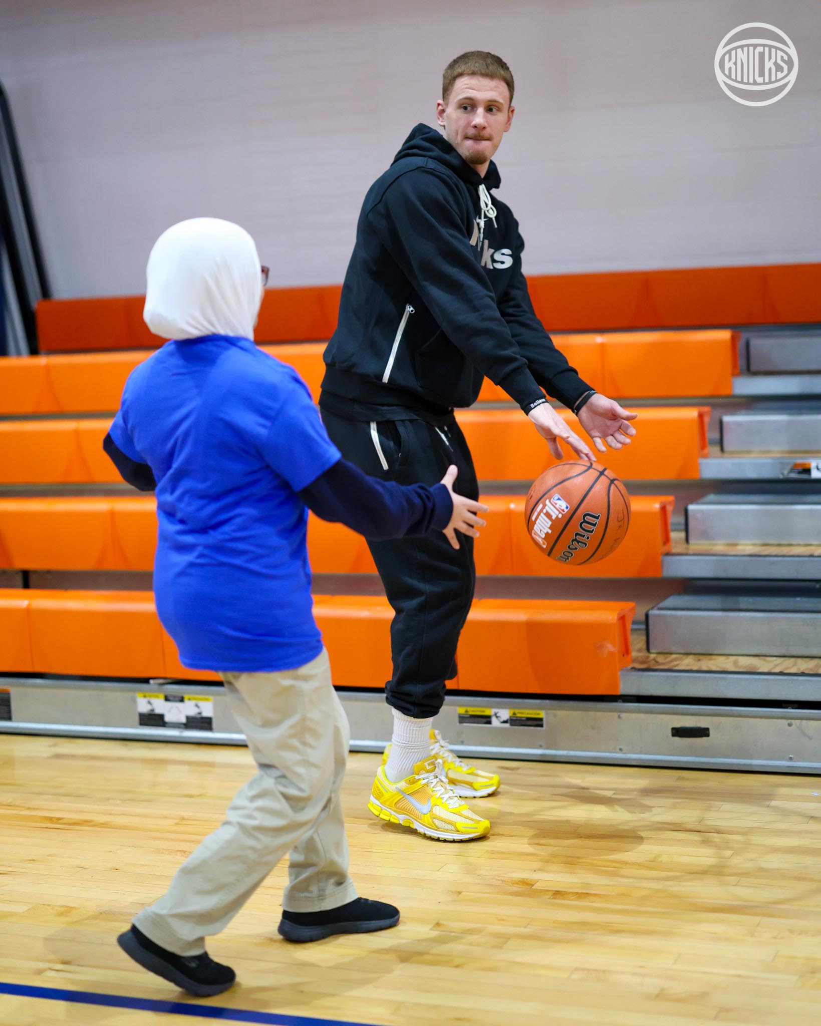 Knicks Holiday Delight Photo Gallery | NBA.com