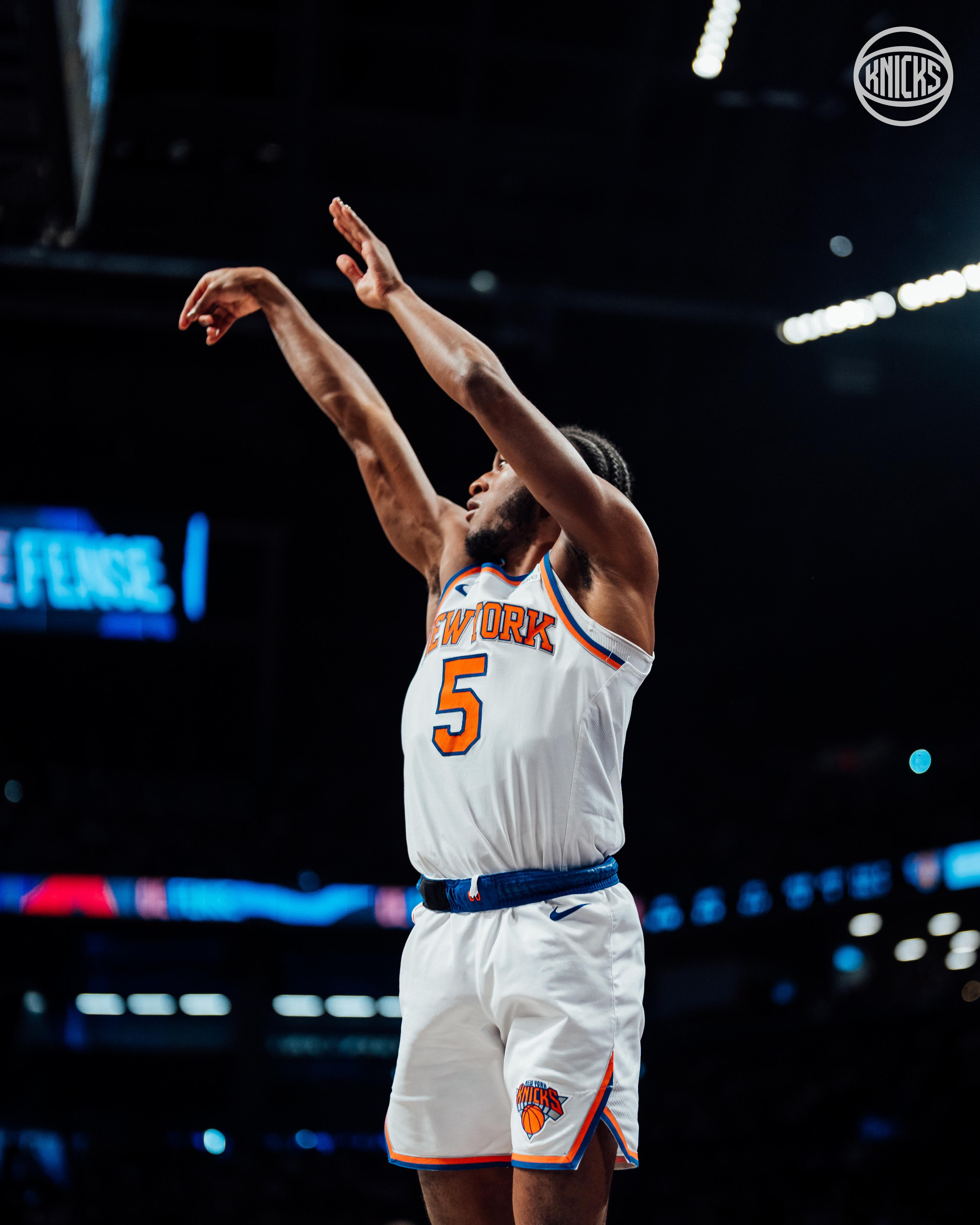 Knicks on the Court: December 20 at Nets Photo Gallery | NBA.com