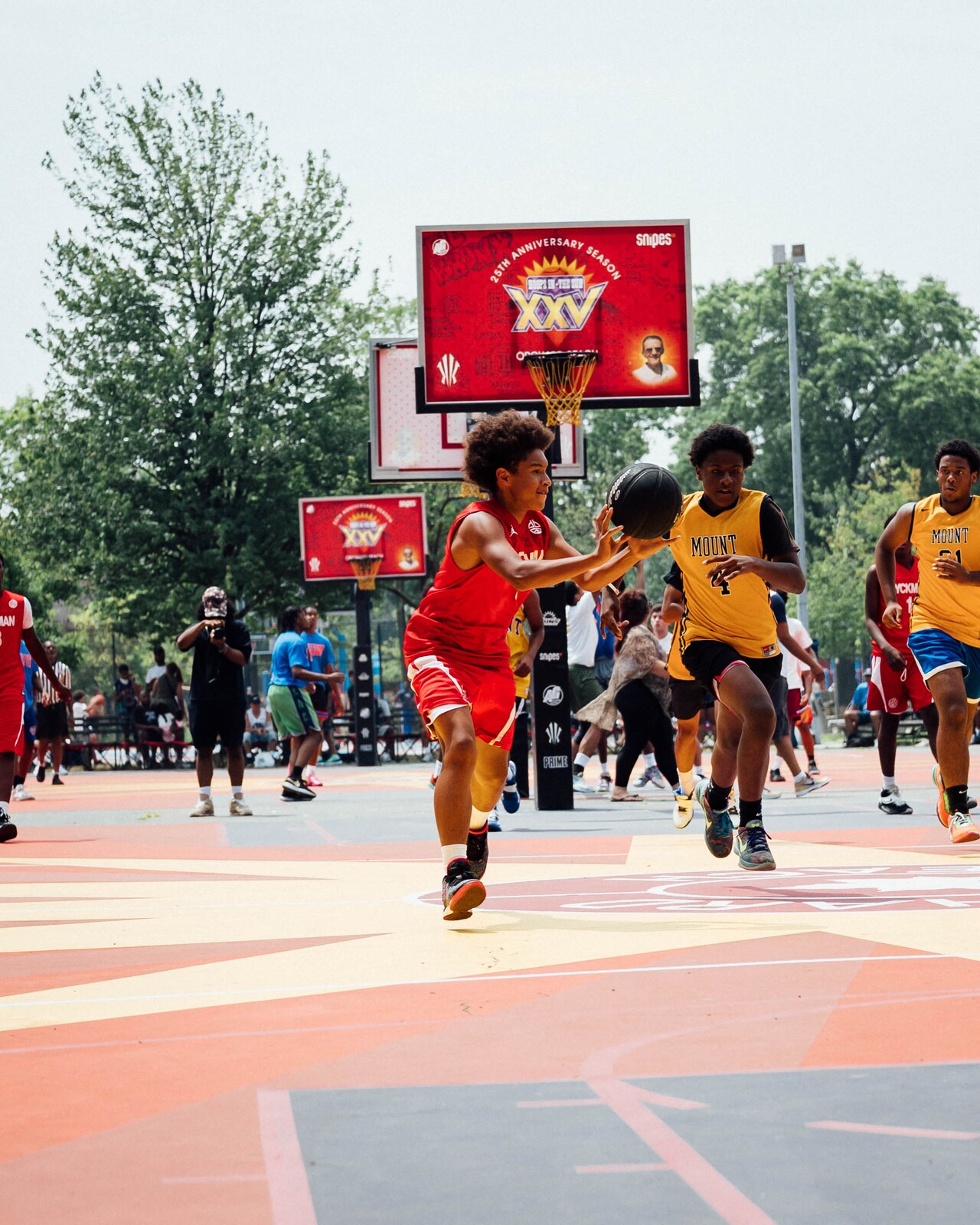 Summer Streetball | Hoops in the Sun | New York Knicks
