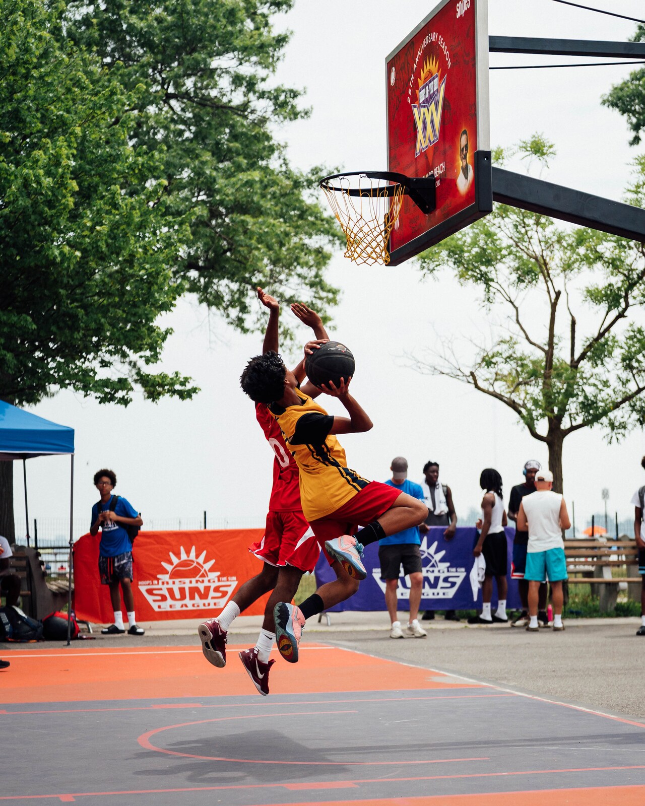 Summer Streetball | Hoops in the Sun | New York Knicks