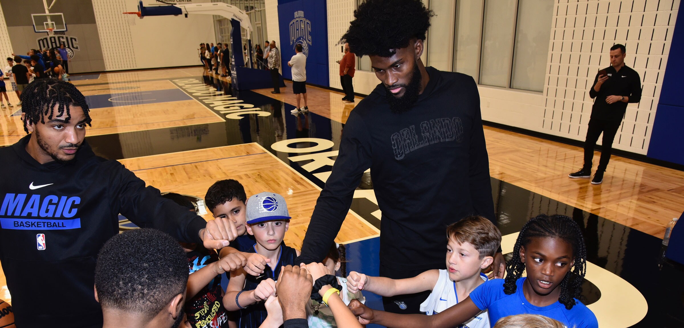 Orlando Magic Coaches and Players Host Basketball Clinic for Children ...