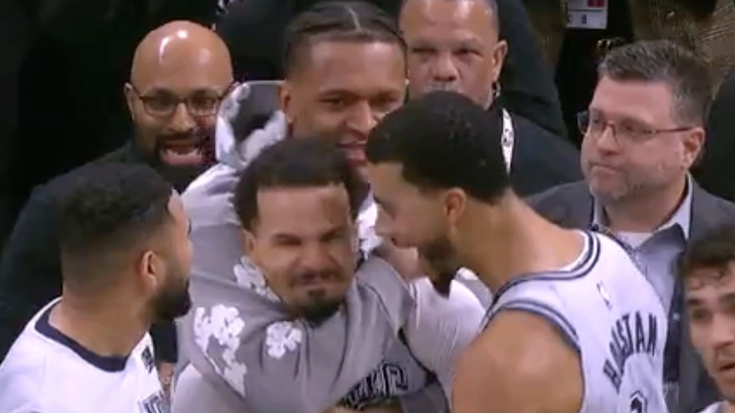 Cole Anthony Makes Sport Winner in One other Thrilling Comeback Victory ...