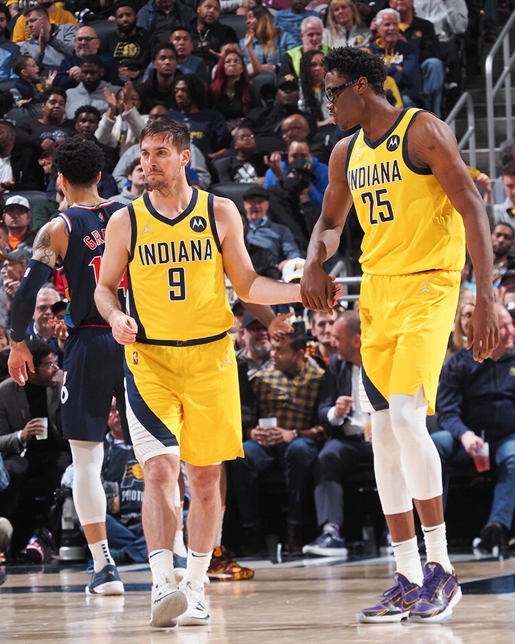 Jalen Smith's 2021-22 Season in Photos Photo Gallery | NBA.com