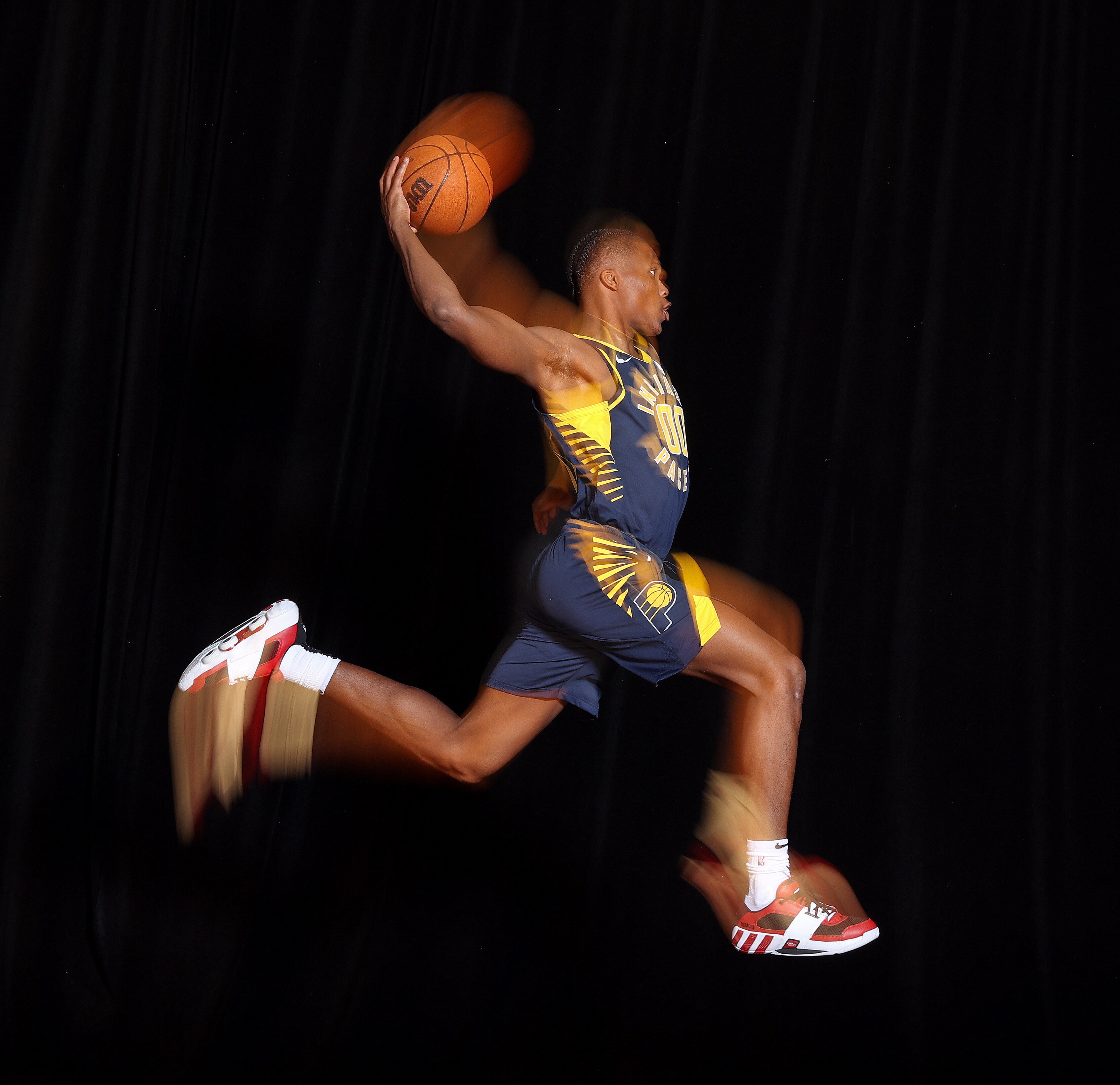 Bennedict Mathurin's 2022 Rookie Photo Shoot Photo Gallery | NBA.com