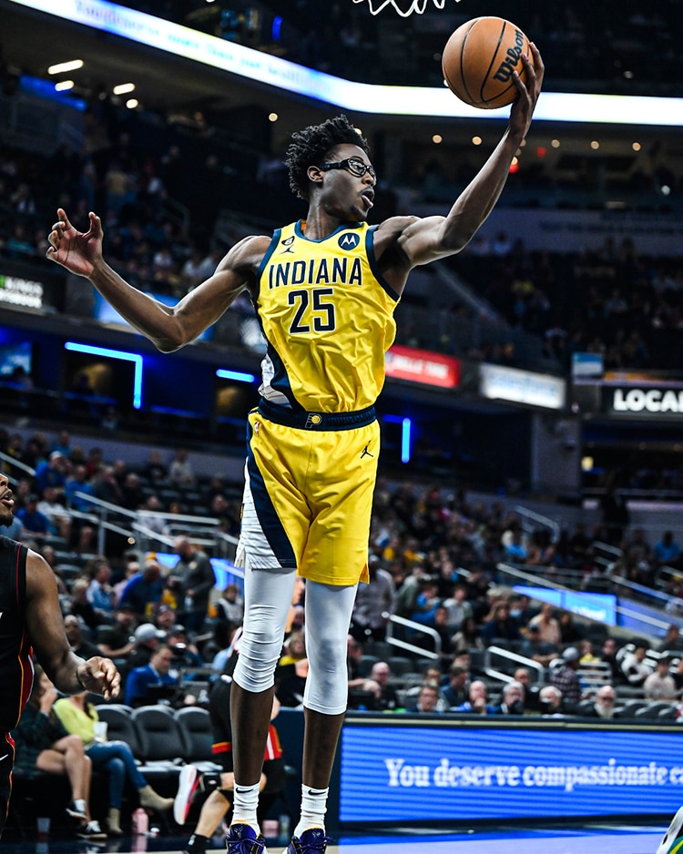 Jalen Smith's 2022-23 Season in Photos Photo Gallery | NBA.com