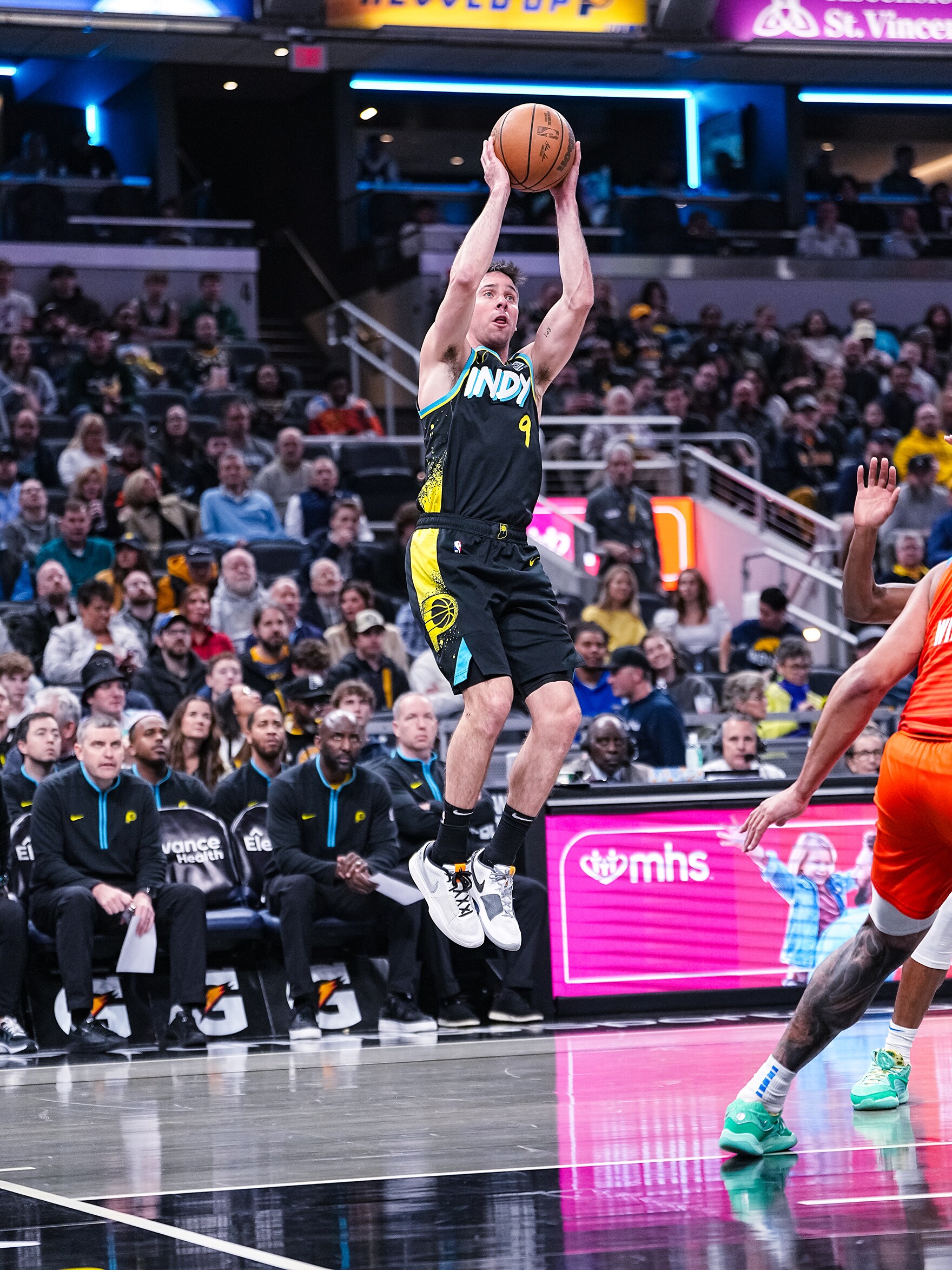 Pacers 126, Thunder 112 Photo Gallery | NBA.com