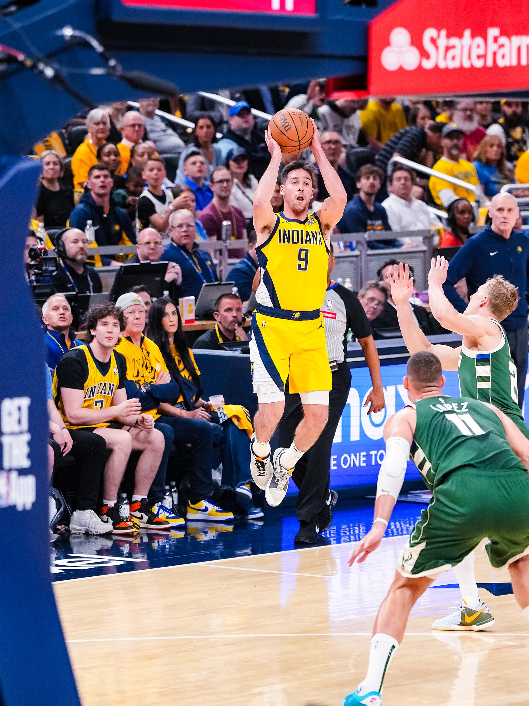 Pacers 126, Bucks 113 (Game 4) Photo Gallery | NBA.com