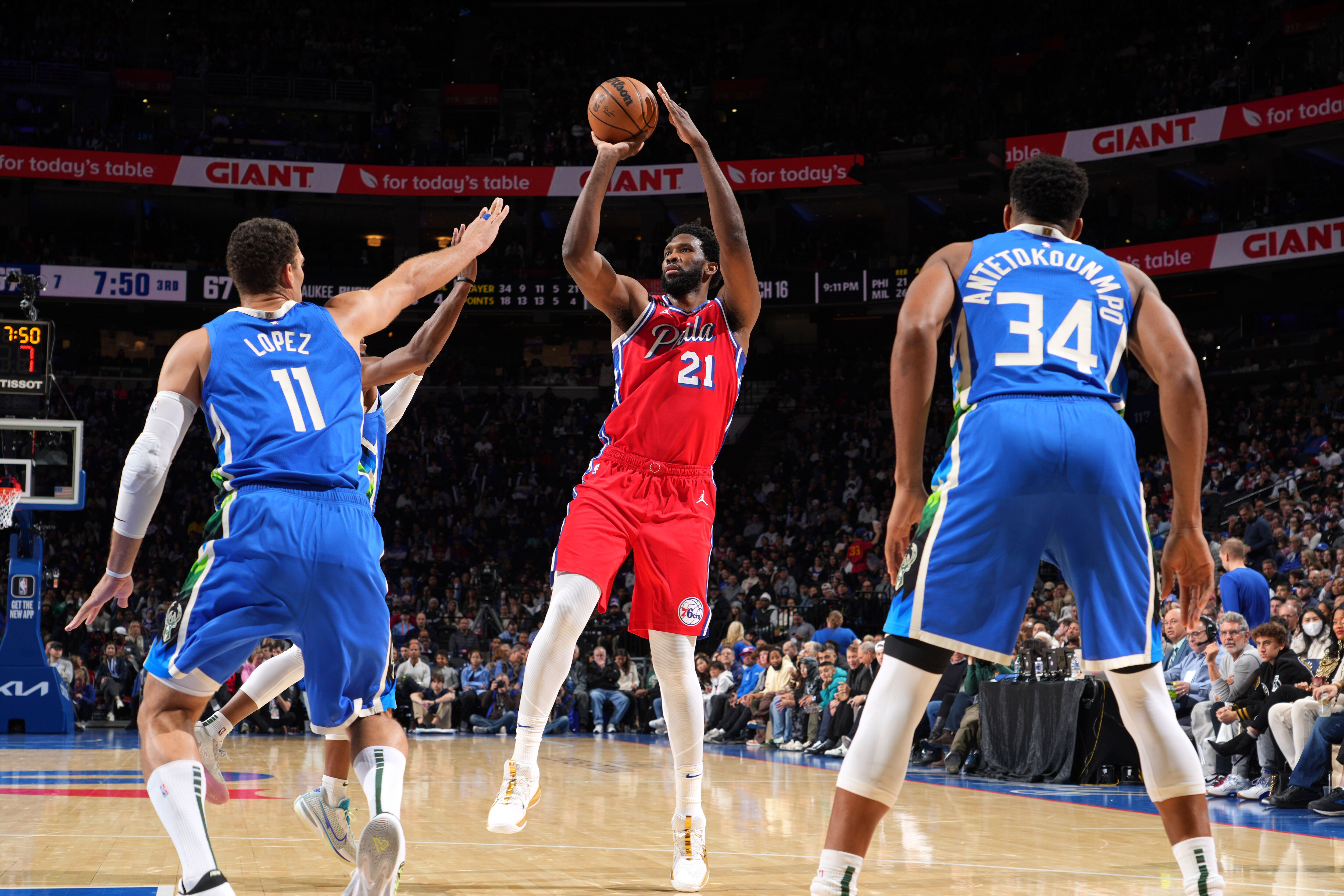 PHOTOS: Sixers vs. Milwaukee Bucks - 11/18/2022: Philadelphia 76ers ...
