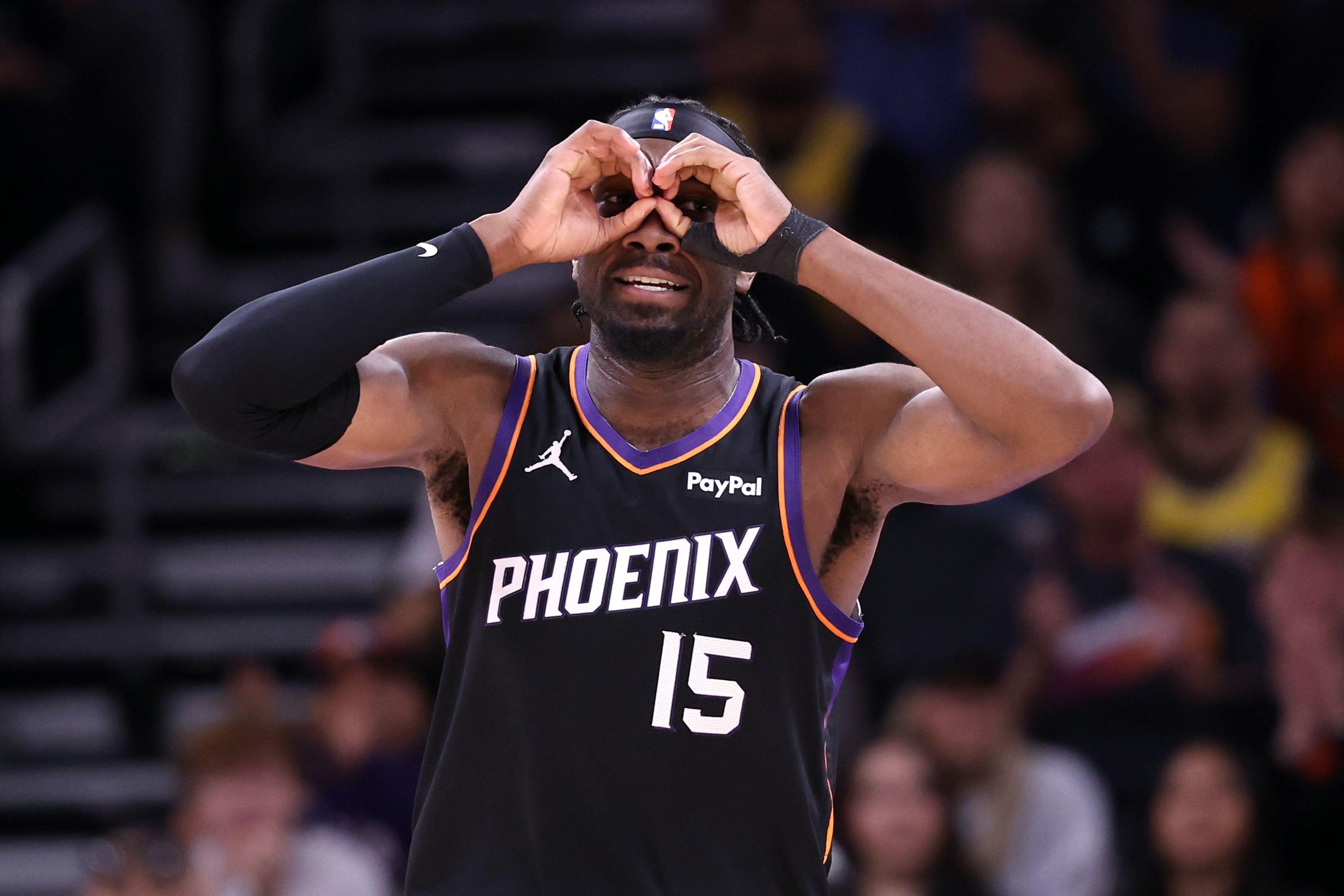 Phoenix Suns Grab Decisive Holiday Win, Defeat Lakers with Offensive ...