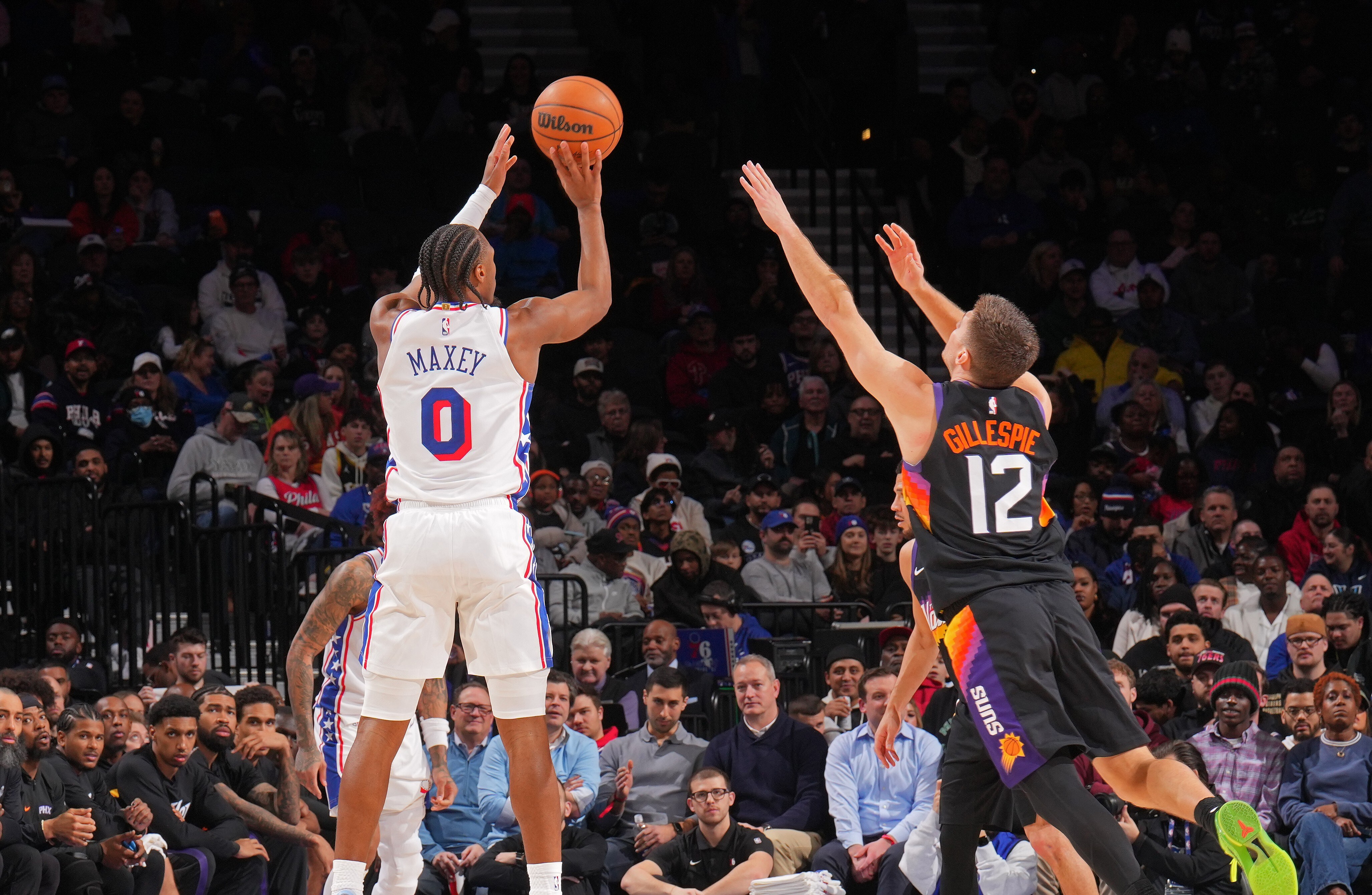 Suns' comeback falls short, Devin Booker and Jalen Green return to action