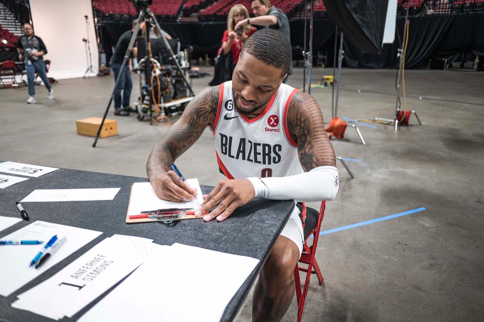 PHOTOS >> Media Day Behind The Scenes Photo Gallery | NBA.com