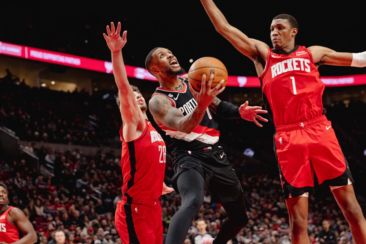 PHOTOS » Damian Lillard makes history on February 26th, 2023 | Portland ...