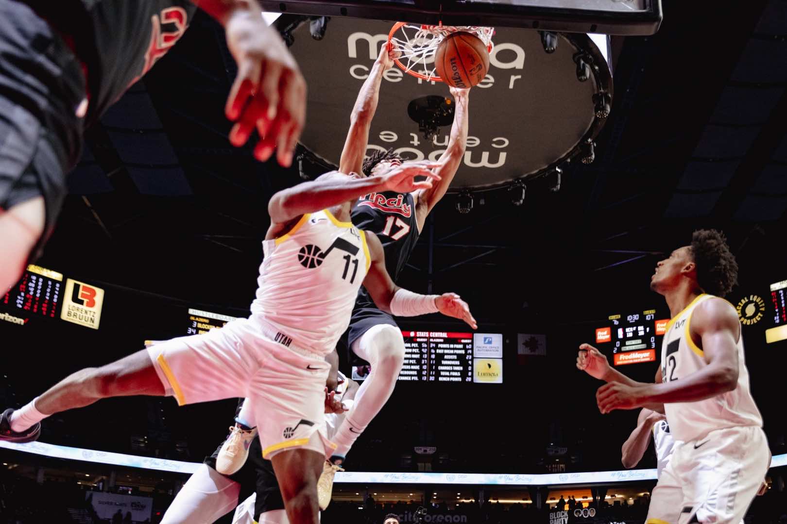 PHOTOS » Trail Blazers vs. Jazz on December 14, 2023 Photo Gallery ...