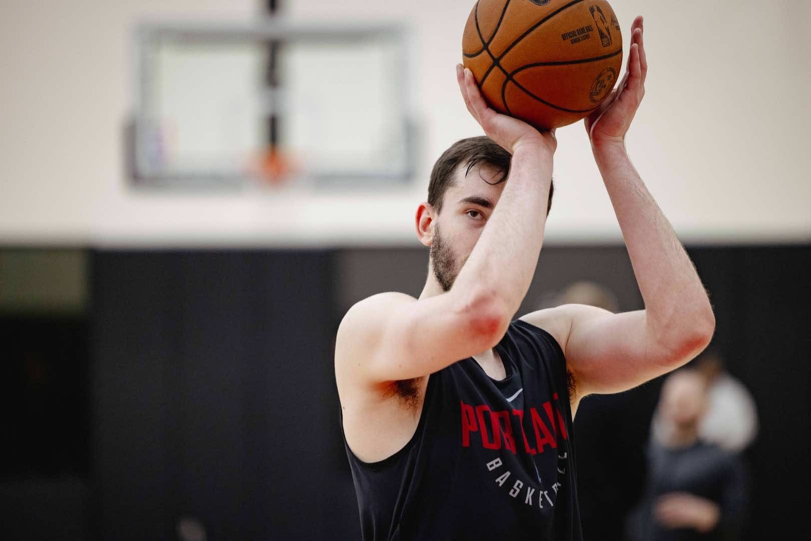PHOTOS » Draft workout with Isaiah Crawford, Alex Karaban, Caleb Love ...