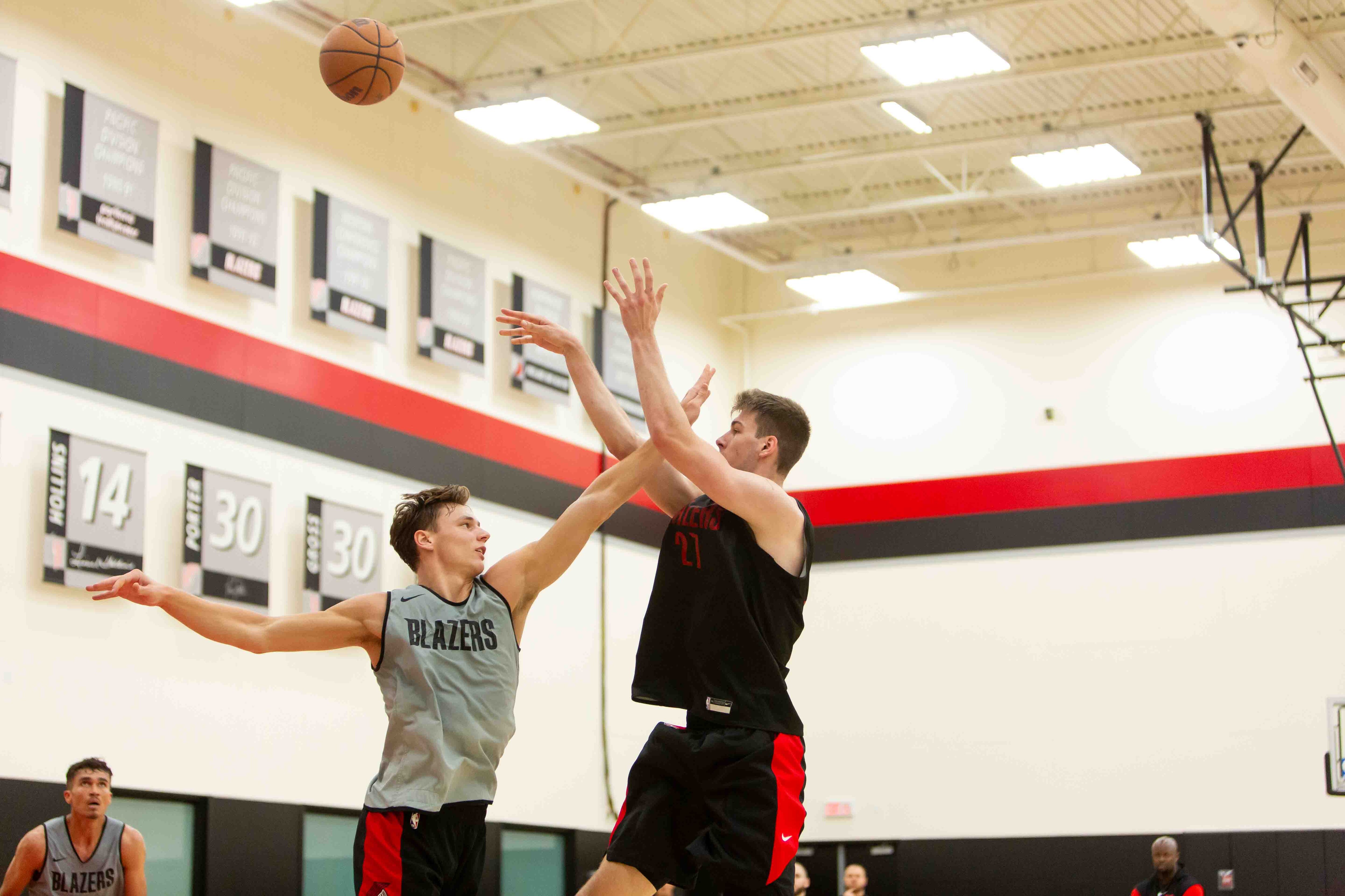 PHOTOS » Draft workout for Tristan da Silva, Nikola Djurisic, Kyle ...