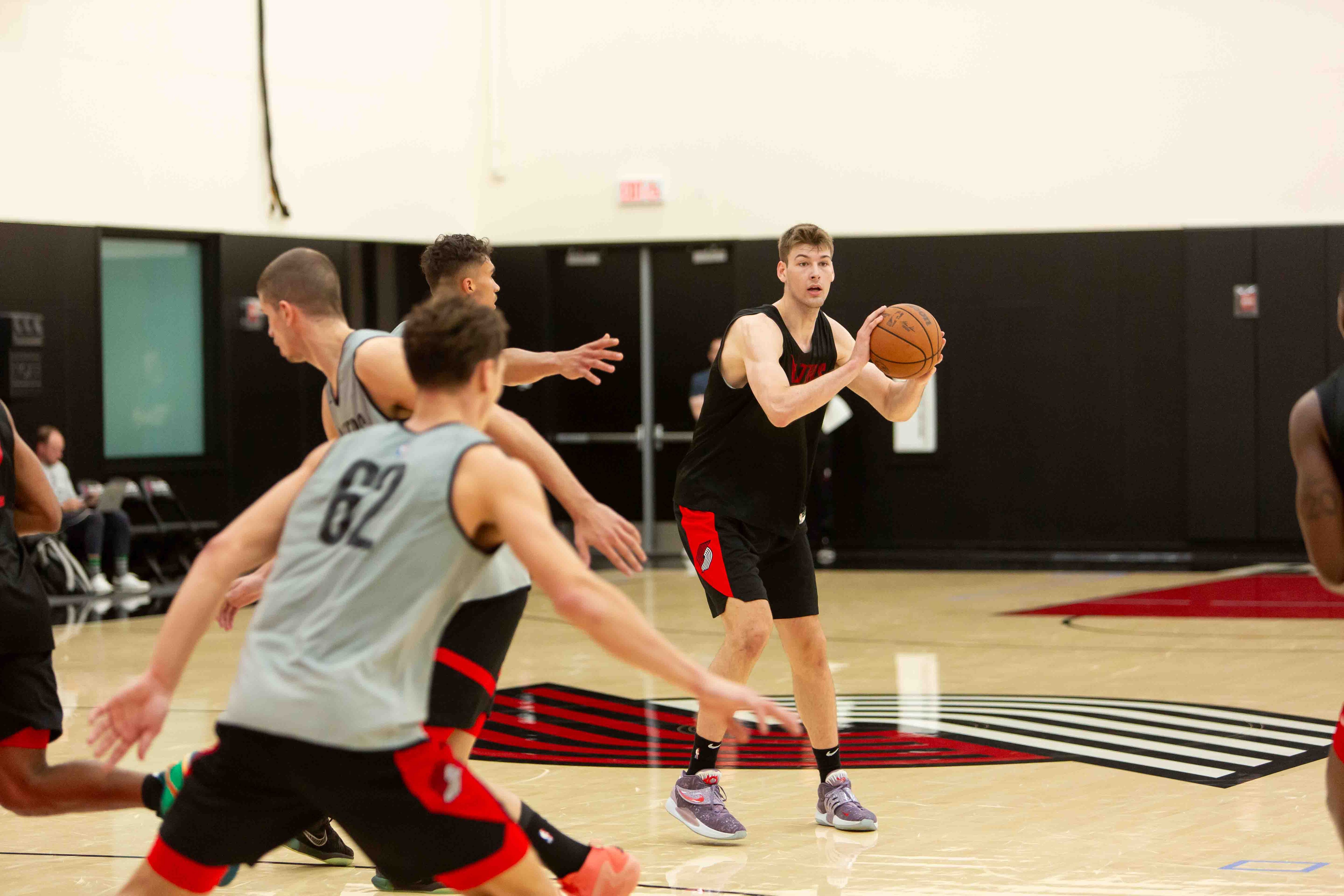 PHOTOS » Draft workout for Tristan da Silva, Nikola Djurisic, Kyle ...
