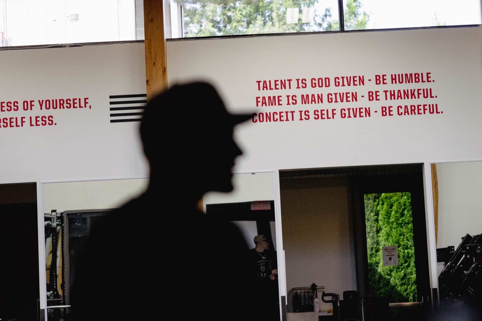 Clingan Arrives Ready To Work And Rim Protect | NBA.com