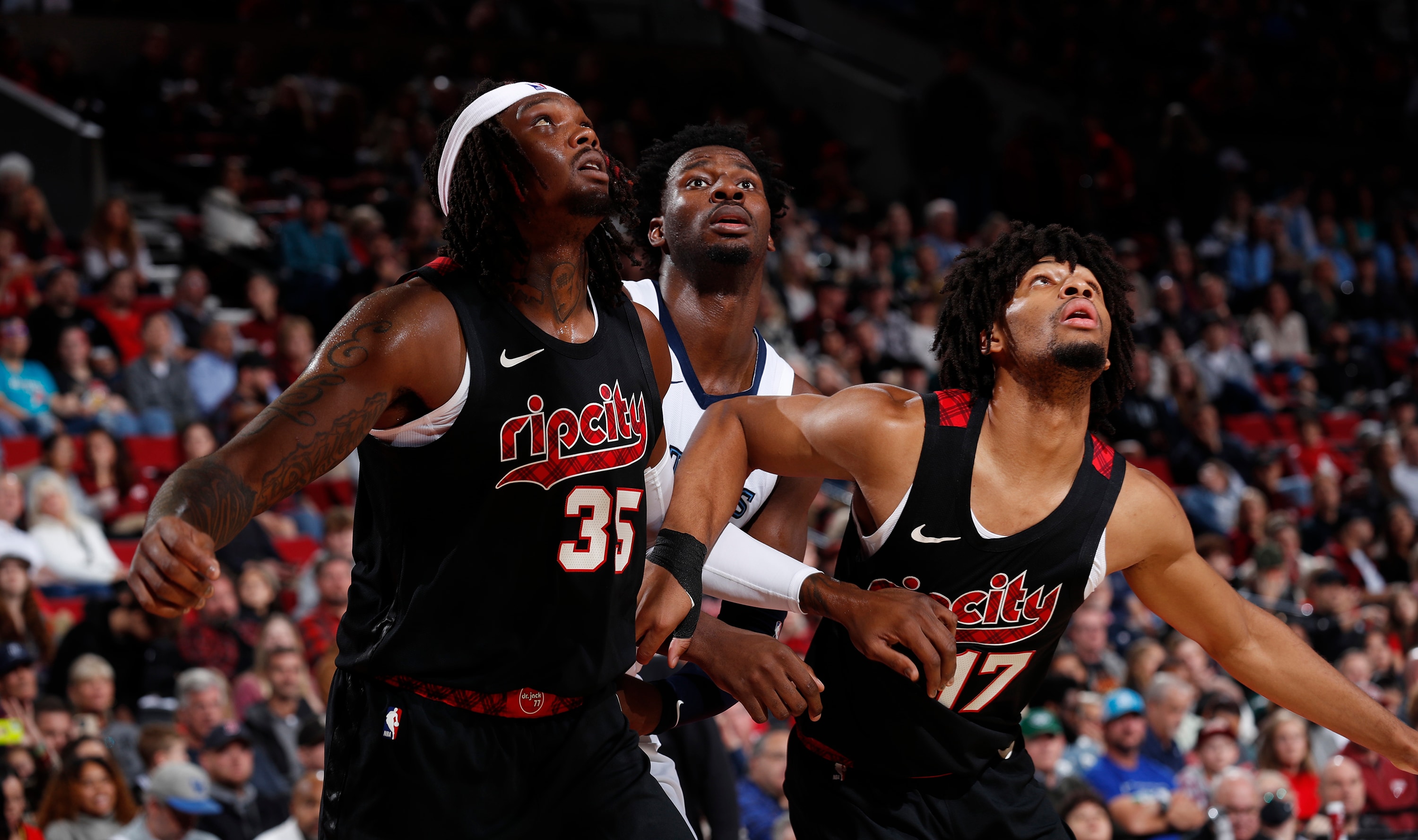 Injuries At Training Camp Push Back Returns for Sharpe, Williams III ...