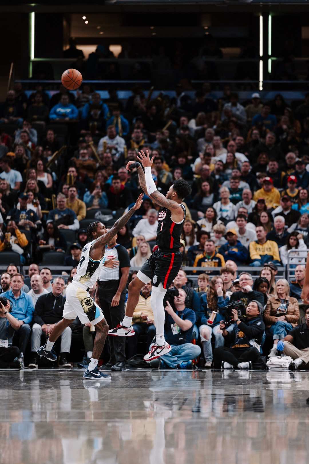PHOTOS » Trail Blazers @ Indiana Pacers on November 27, 2024 Photo ...