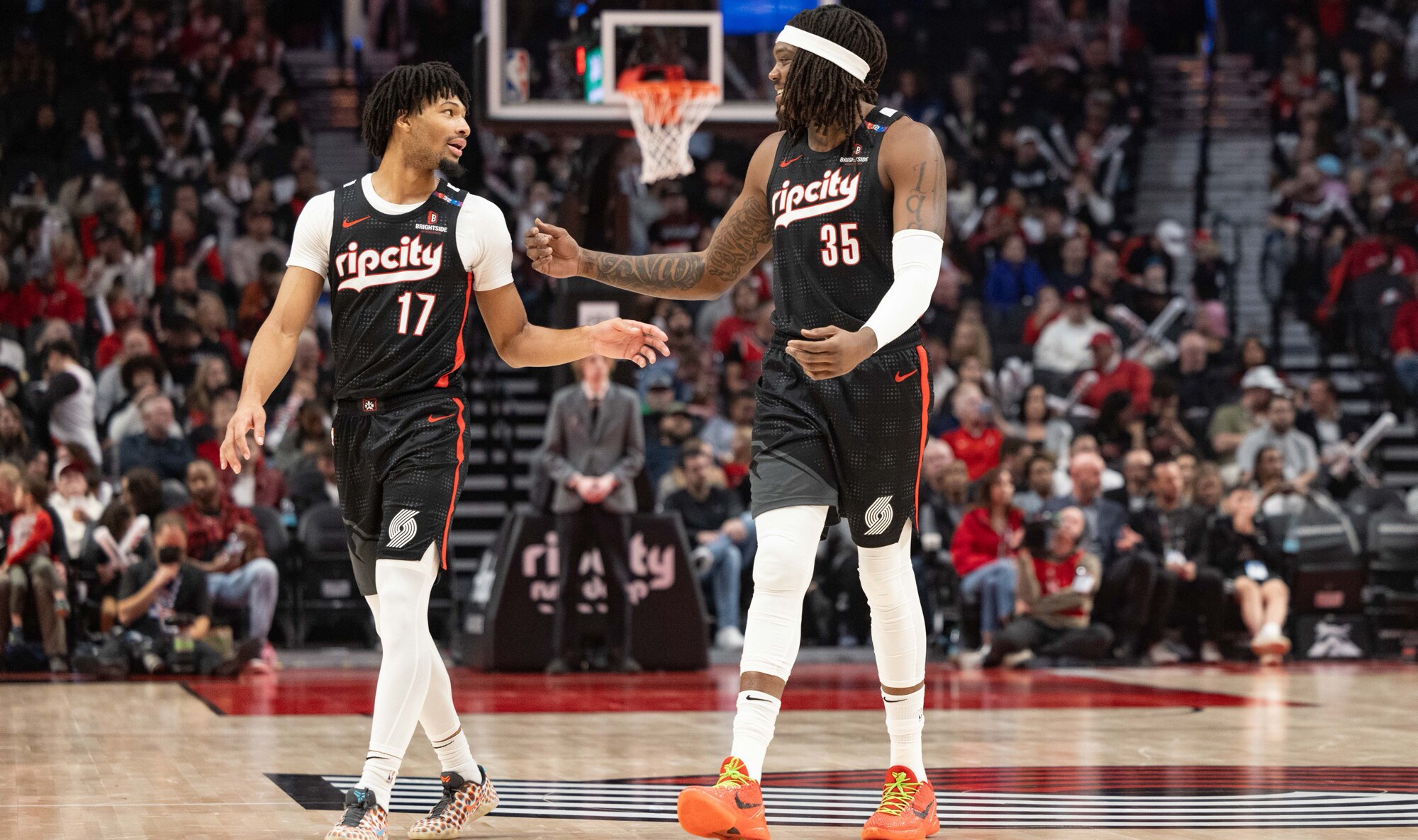 Sharpe, Bench Come On Strong In The Second Half To Secure Third ...