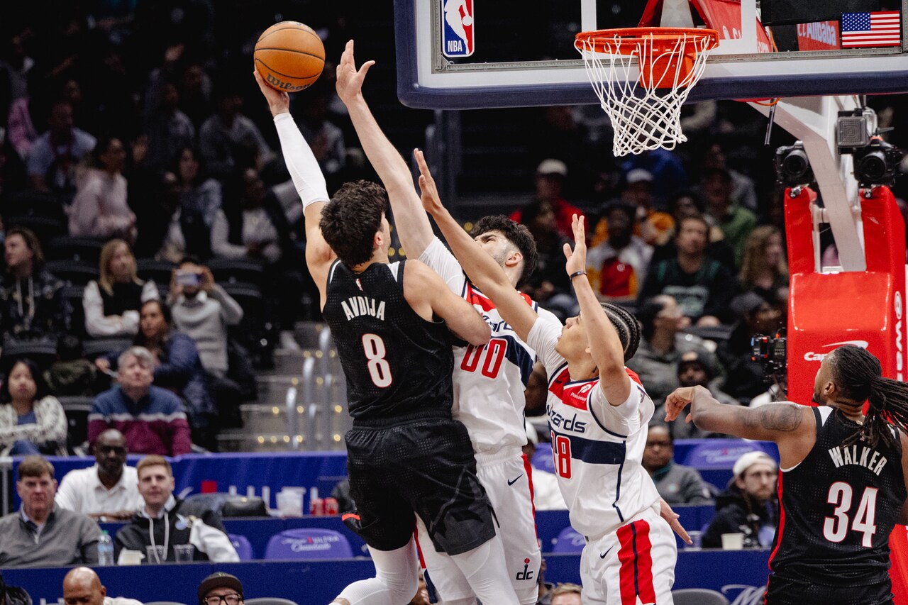 PHOTOS » Deni Avdija returns to Washington for the first time after ...