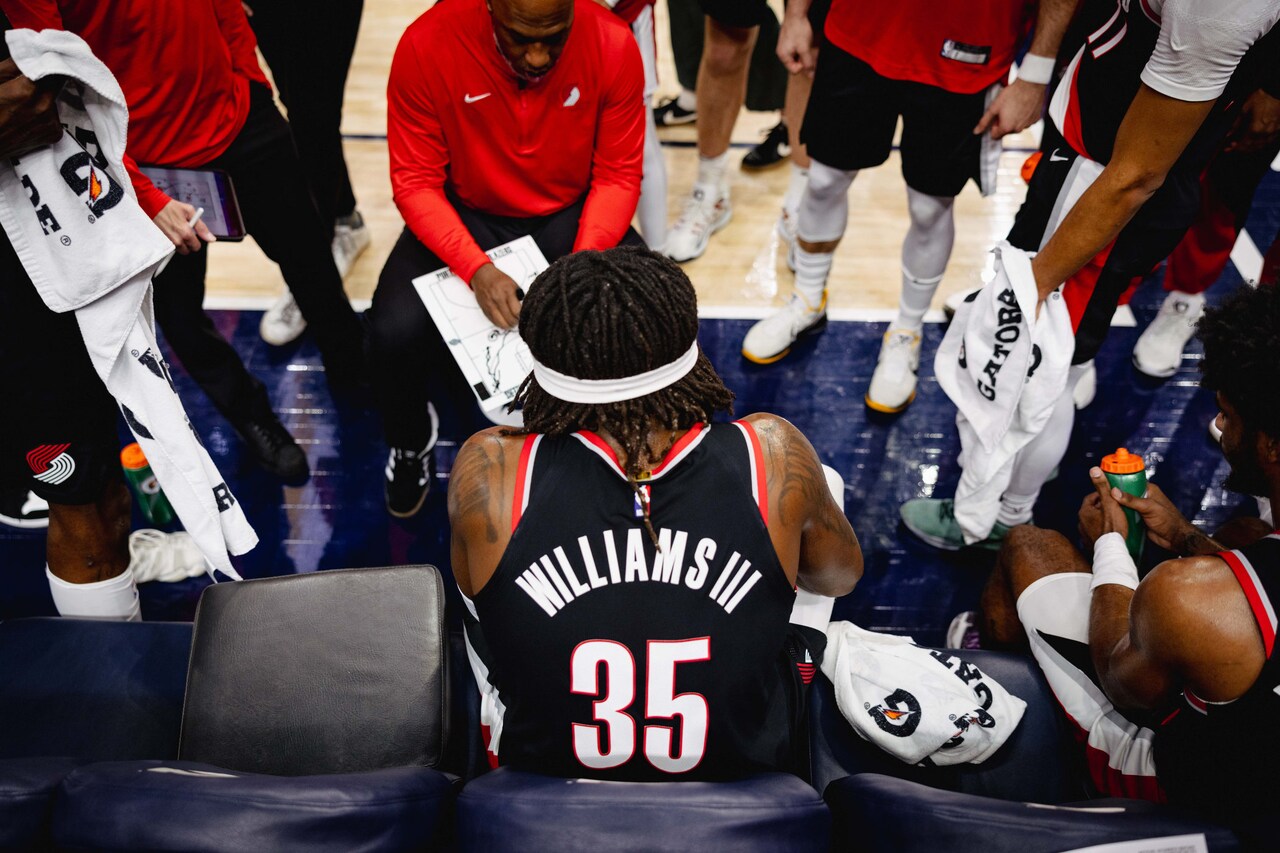 PHOTOS » A look back at Robert Williams III’s 2024 – 2025 Trail Blazers ...